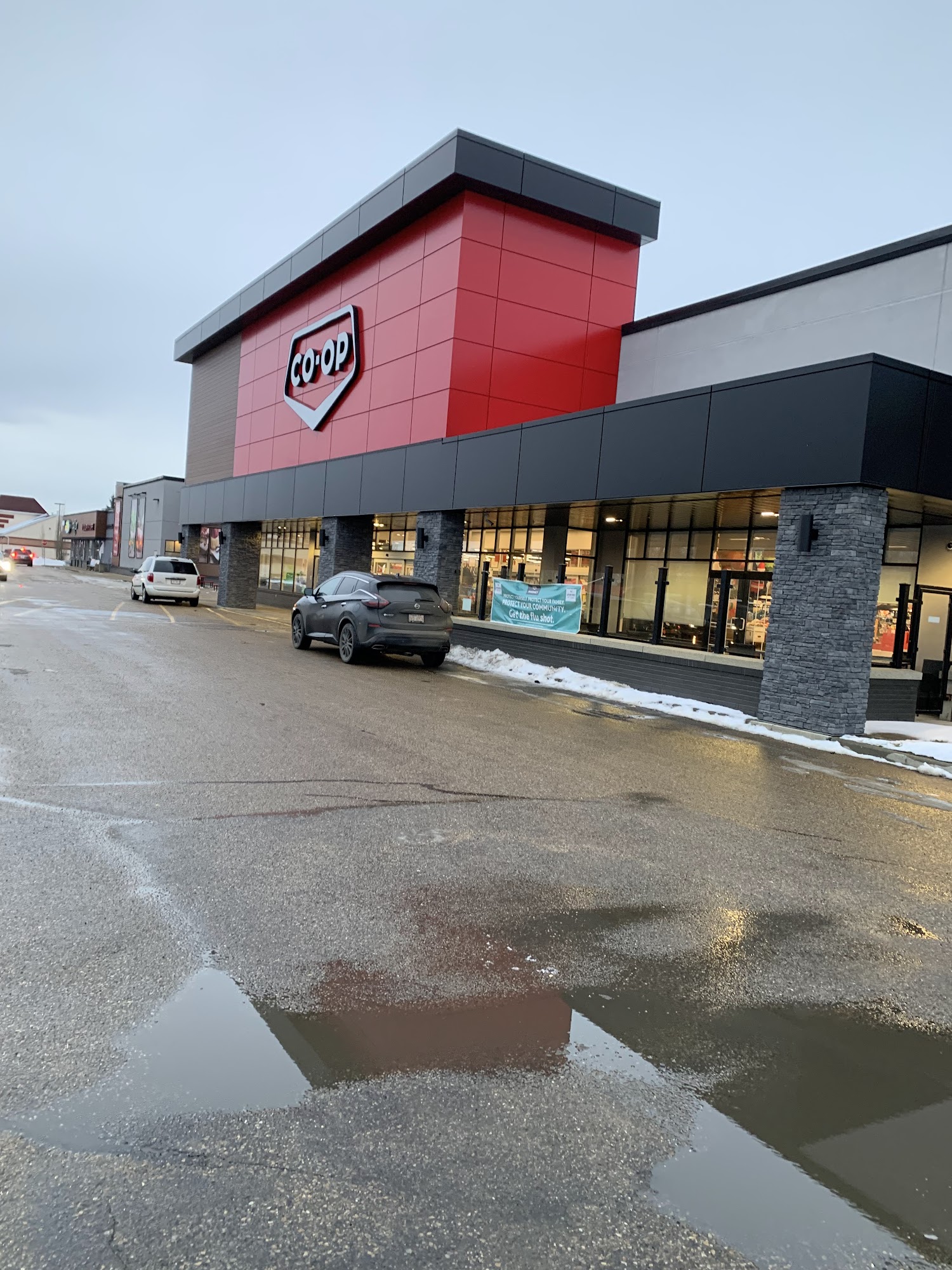 CO-OP FOOD STORE (STATION SQUARE) - Fort Saskatchewan AB - Hours ...