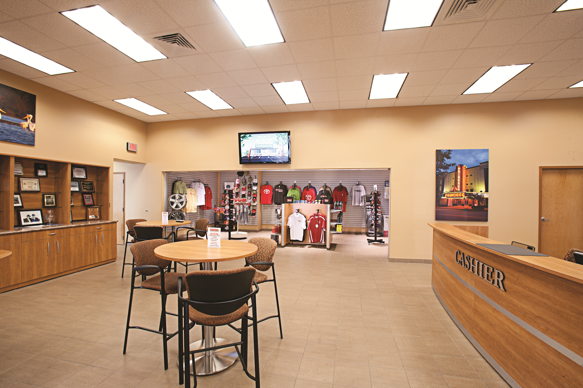 SERRA TOYOTA OF DECATUR - Decatur AL - Hours, Directions, Reviews ...