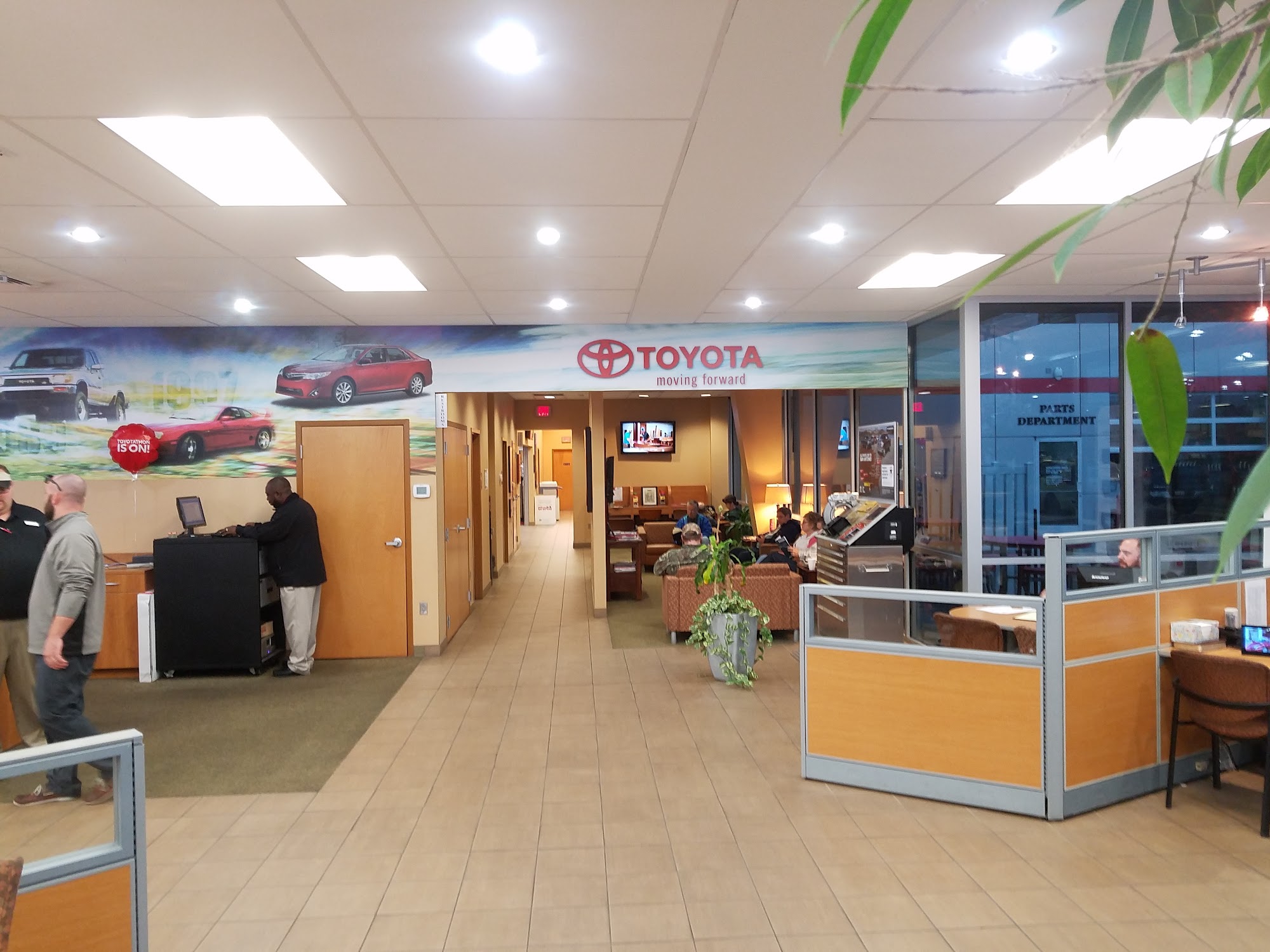 SERRA TOYOTA OF DECATUR - Decatur AL - Hours, Directions, Reviews ...