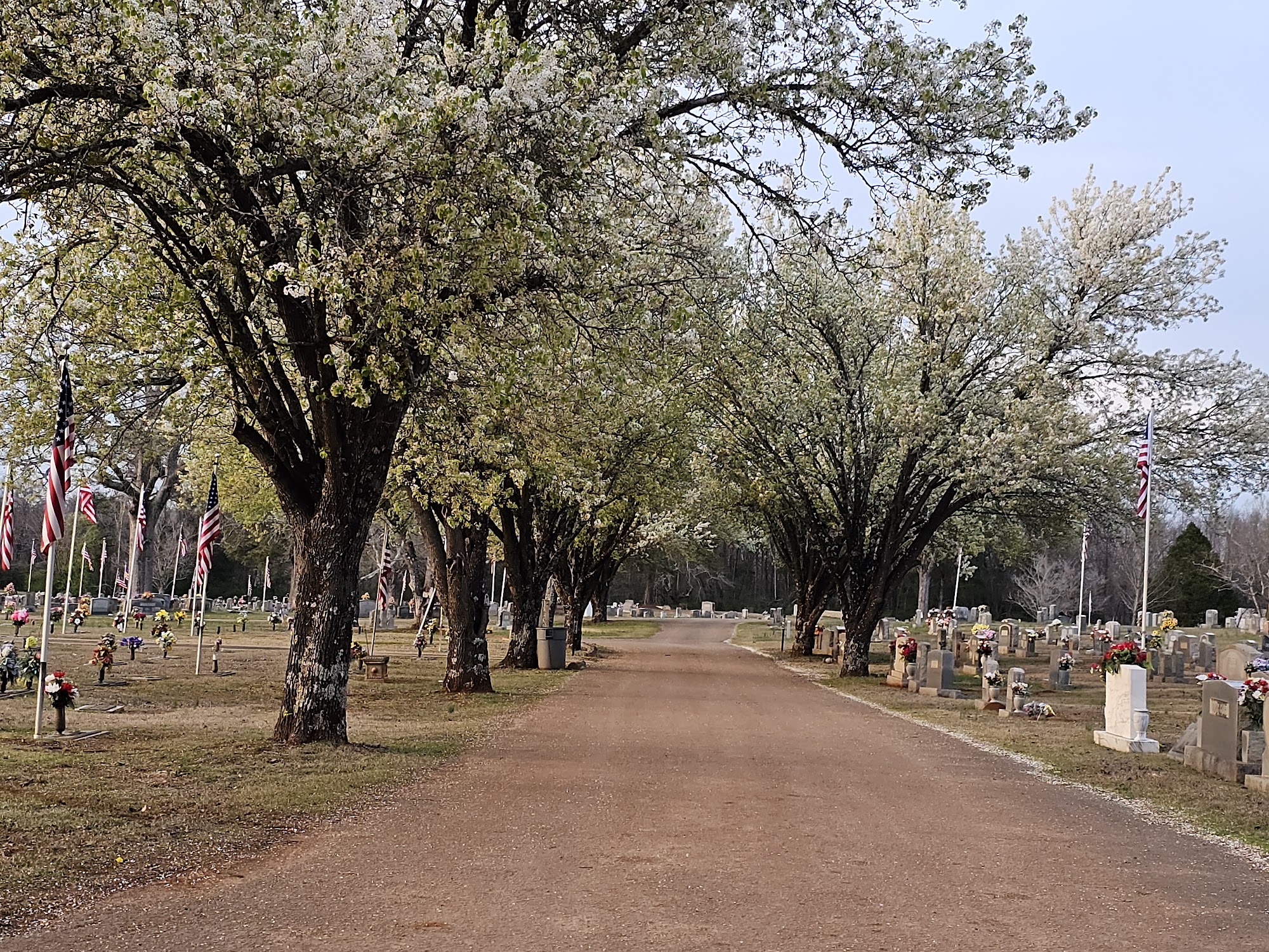 ROSELAWN FUNERAL HOME AND CEMETERY - Decatur AL - Hours, Directions ...