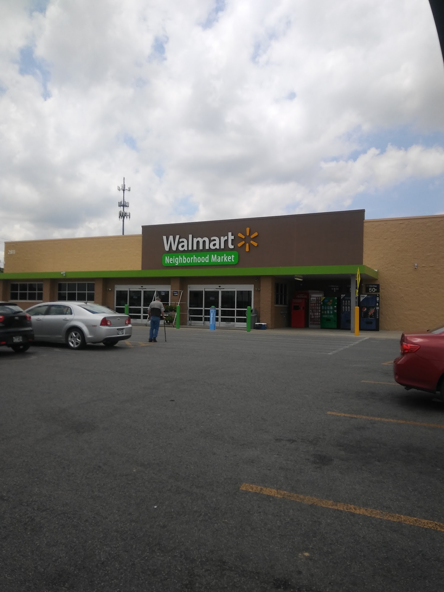 WALMART NEIGHBORHOOD MARKET - 2811 Creek Dr, Jonesboro AR - Hours ...