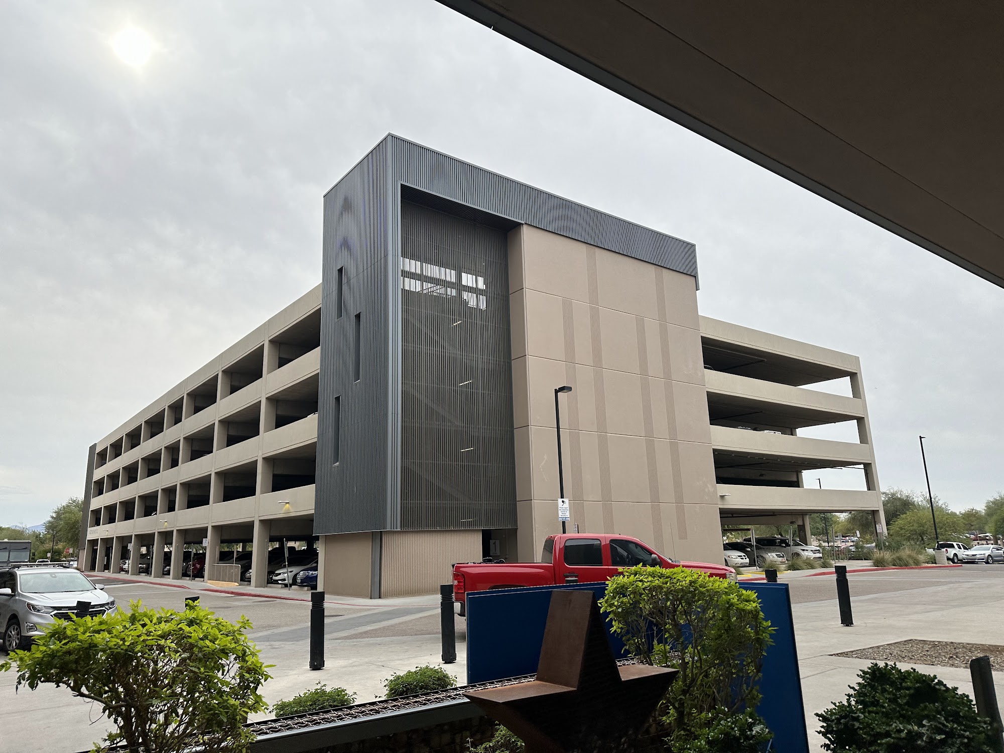 BANNER ESTRELLA MEDICAL CENTER - Phoenix AZ - Hours, Directions ...