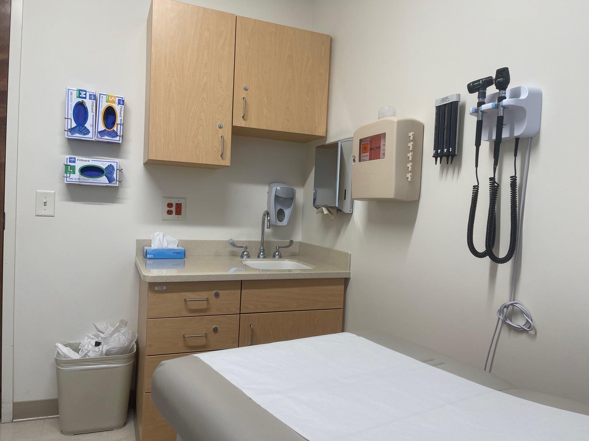 YUMA REGIONAL MEDICAL CENTER FAMILY MEDICINE CENTER - Yuma AZ - Hours ...