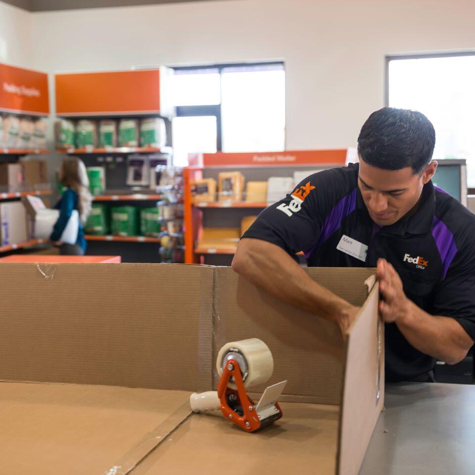 FEDEX OFFICE PRINT & SHIP CENTER - 344 E H St Ste 1406, Chula Vista CA ...
