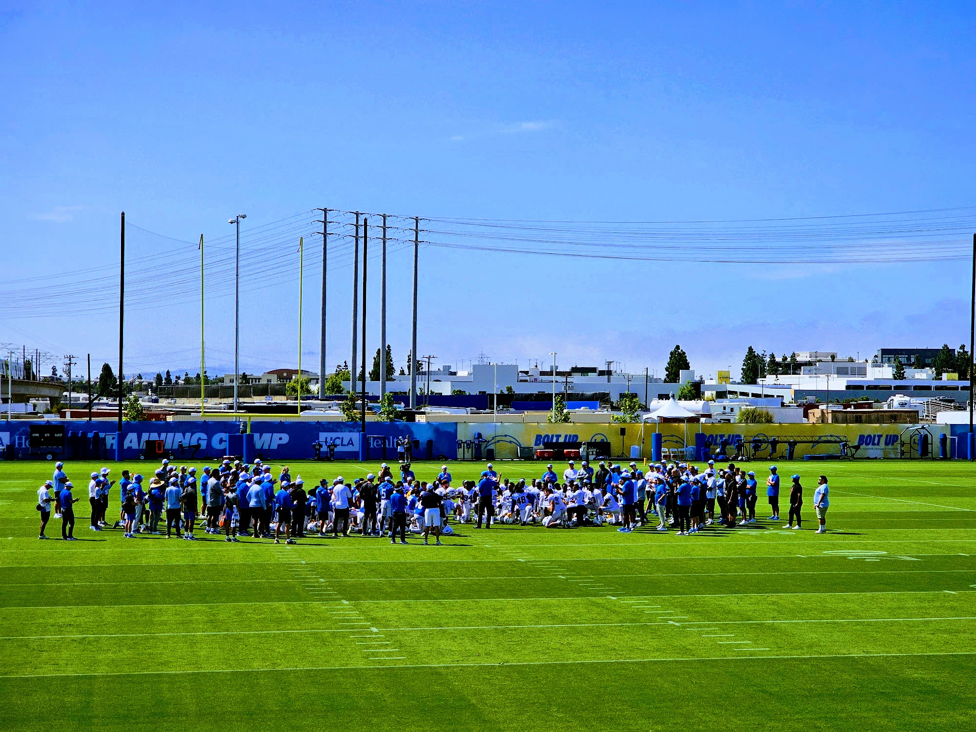 RAYTHEON SPACE AND AIRBORNE SYSTEMS - El Segundo CA - Hours, Directions ...