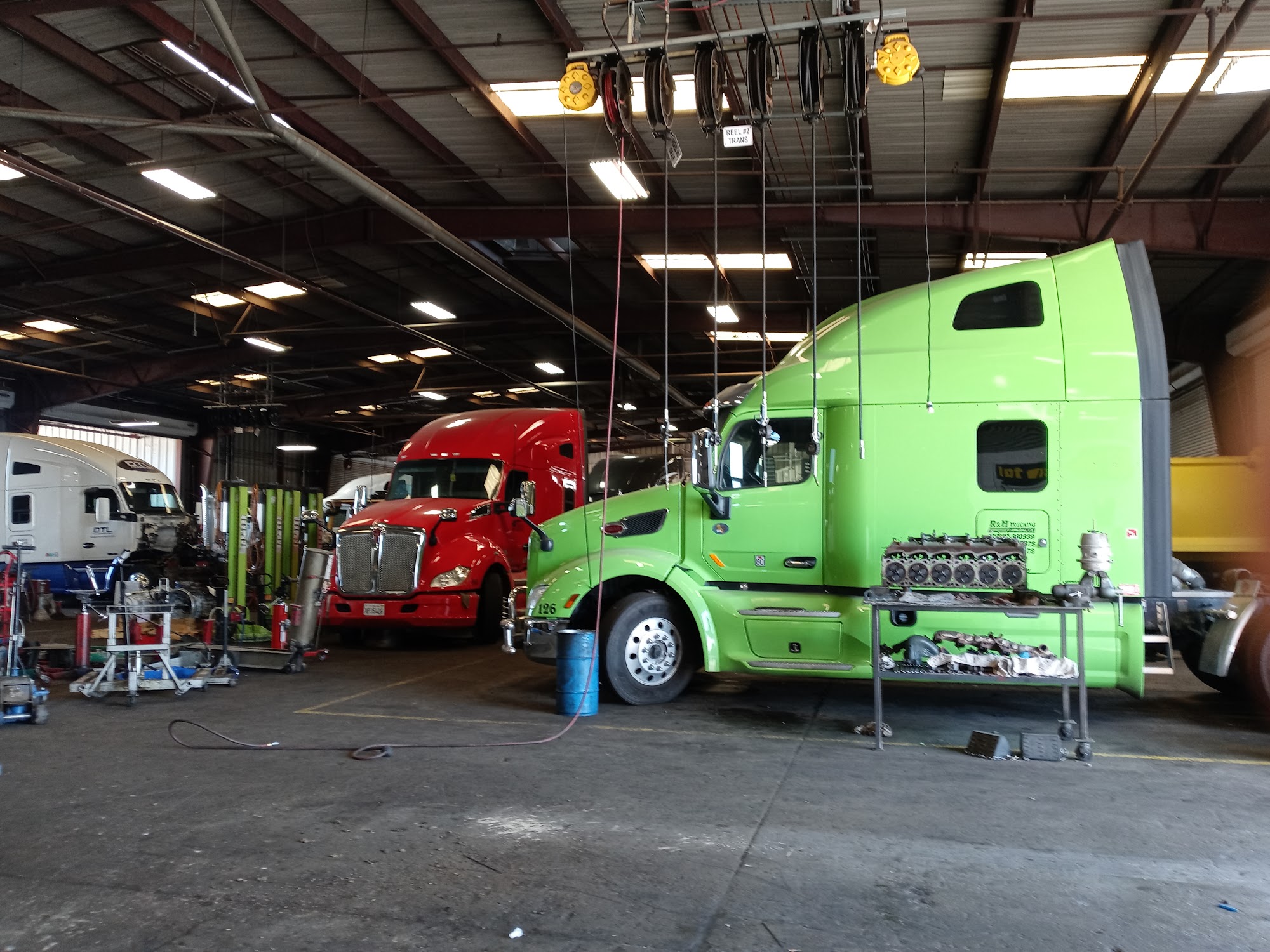 PAPÉ KENWORTH - Fresno CA - Hours, Directions, Reviews - Loc8NearMe
