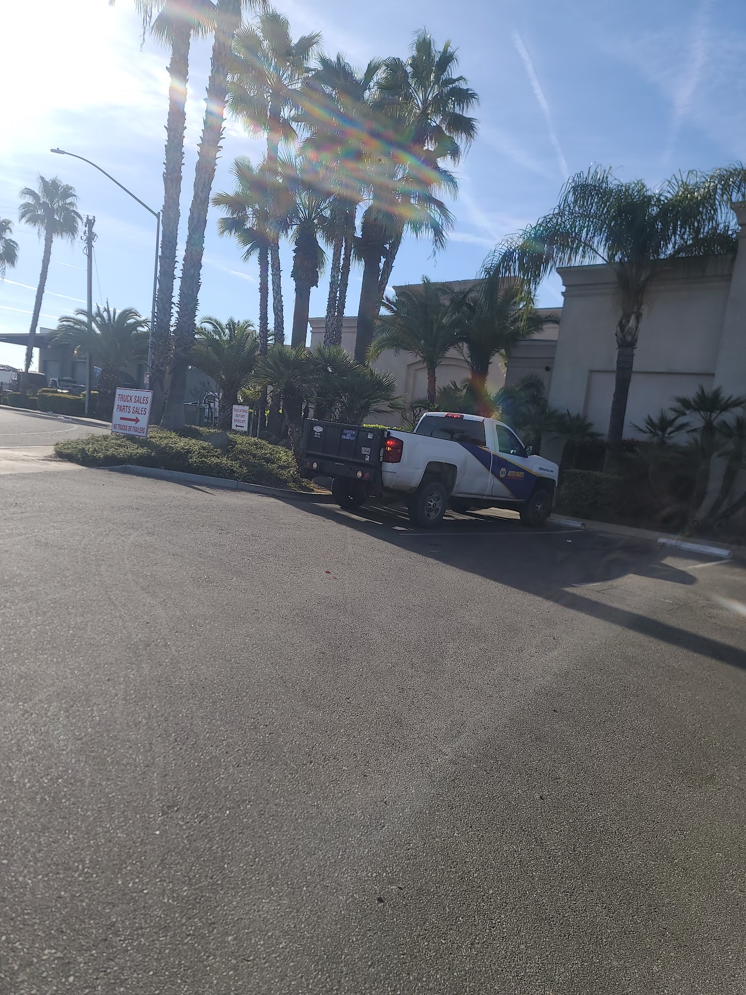 PAPÉ KENWORTH - Fresno CA - Hours, Directions, Reviews - Loc8NearMe