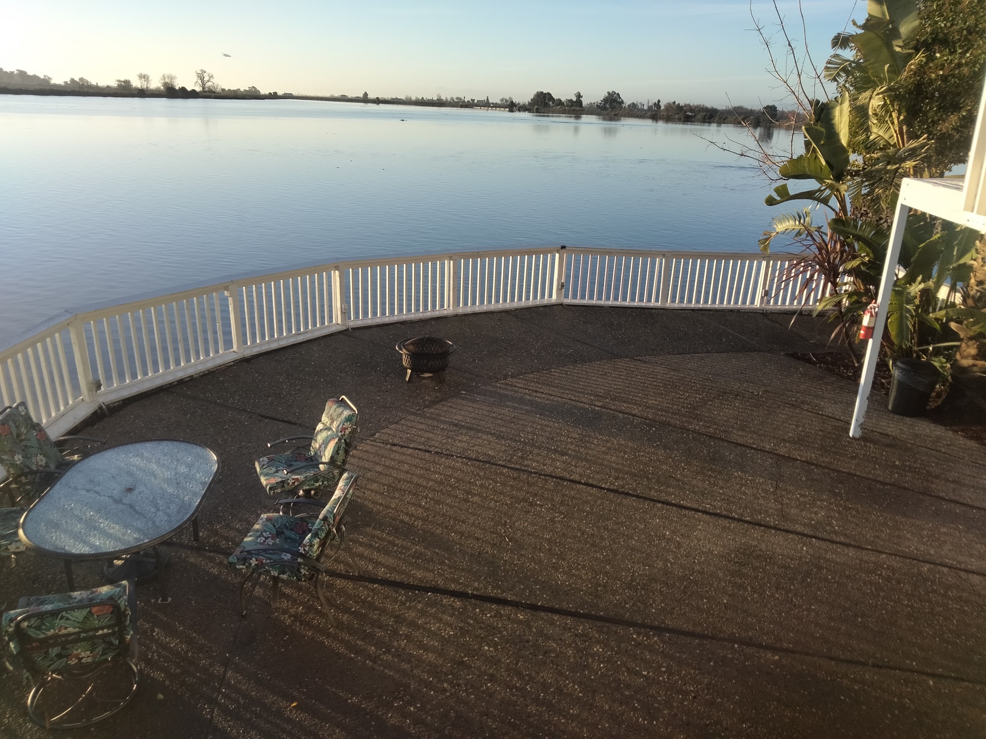 DELTA PARADISE ISLAND - Isleton CA - Hours, Directions, Reviews ...