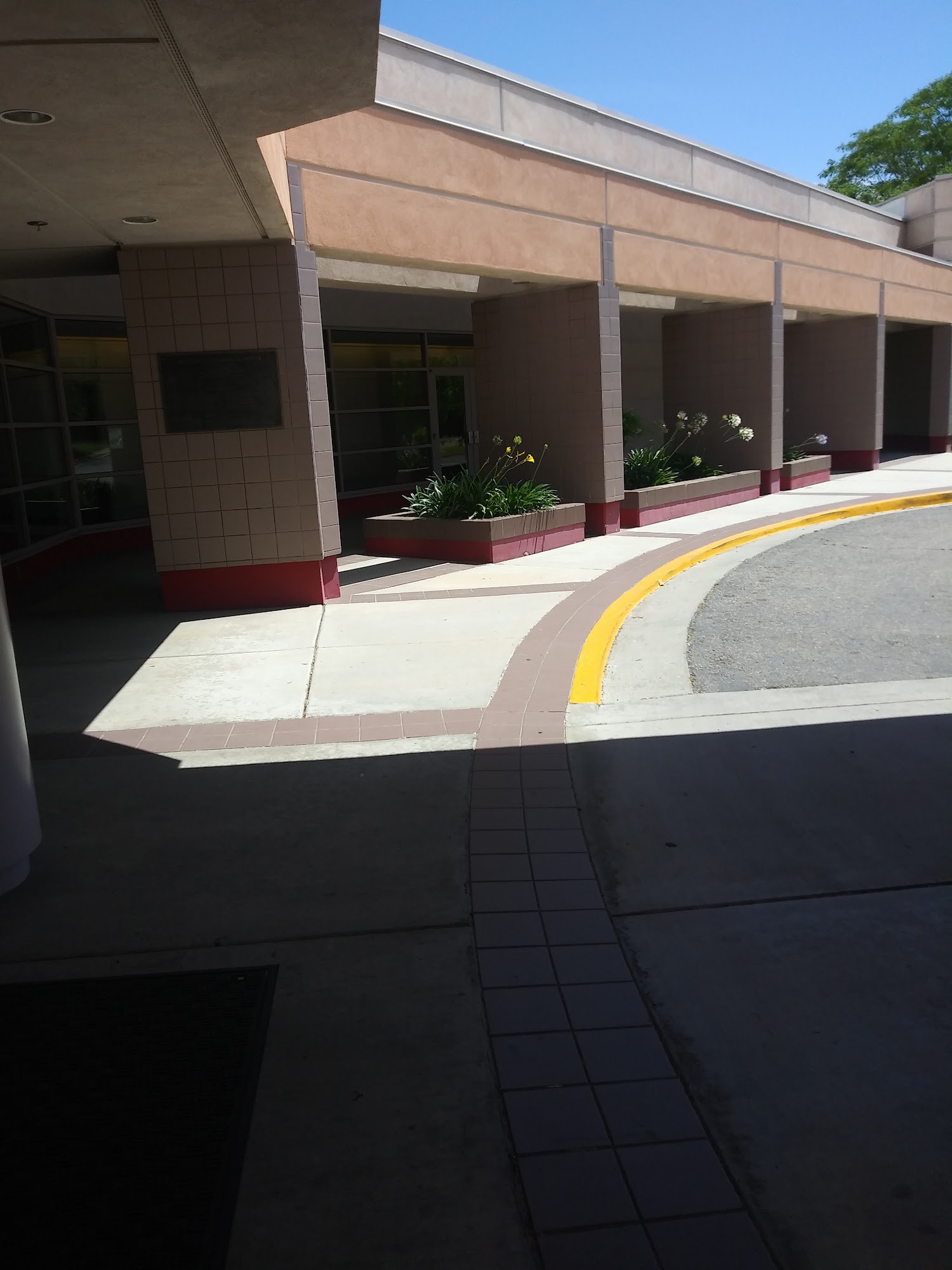 MENIFEE GLOBAL MEDICAL CENTER - Menifee CA - Hours, Directions, Reviews ...