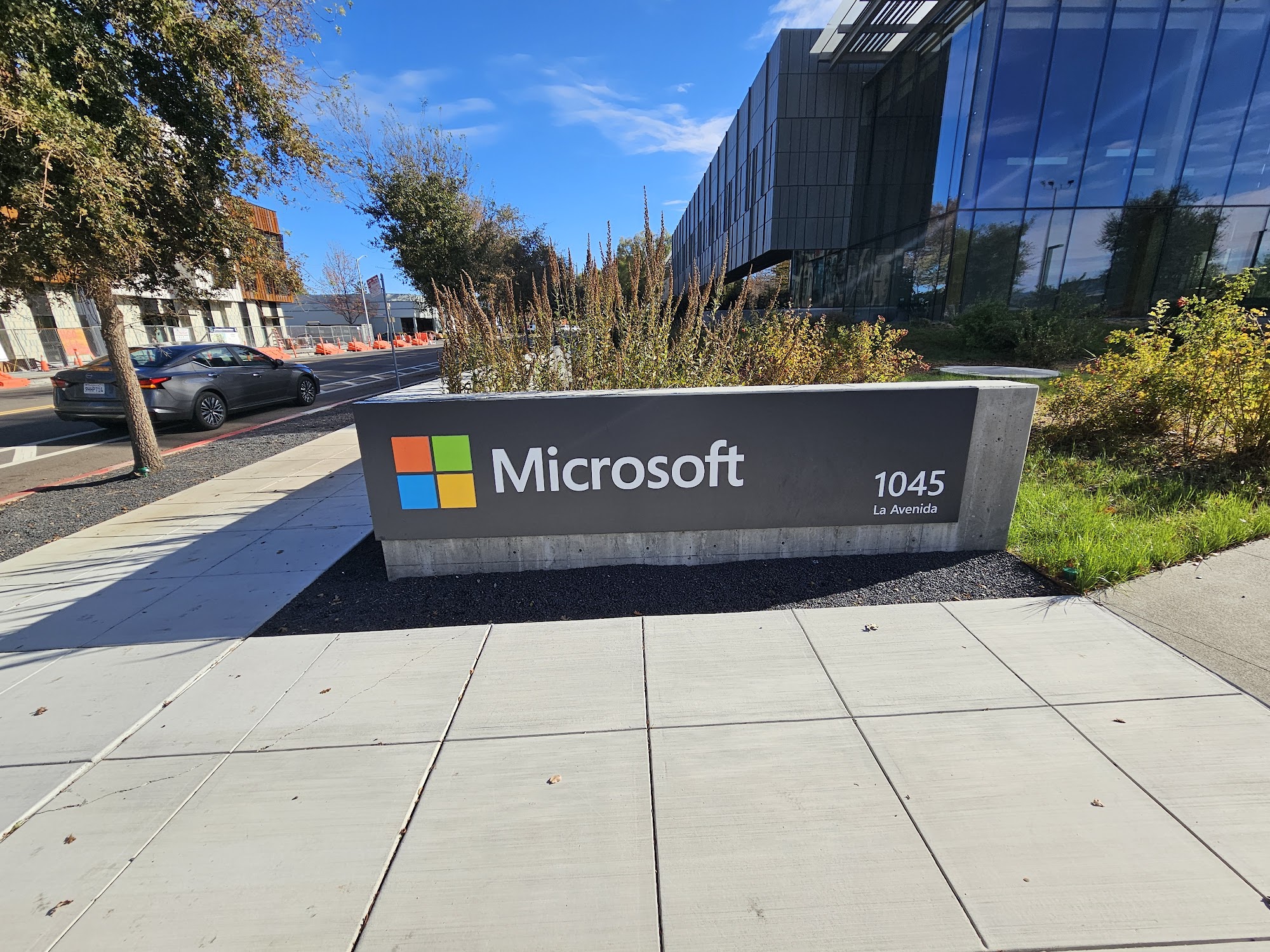 MICROSOFT SILICON VALLEY CAMPUS - Mountain View CA - Hours, Directions ...
