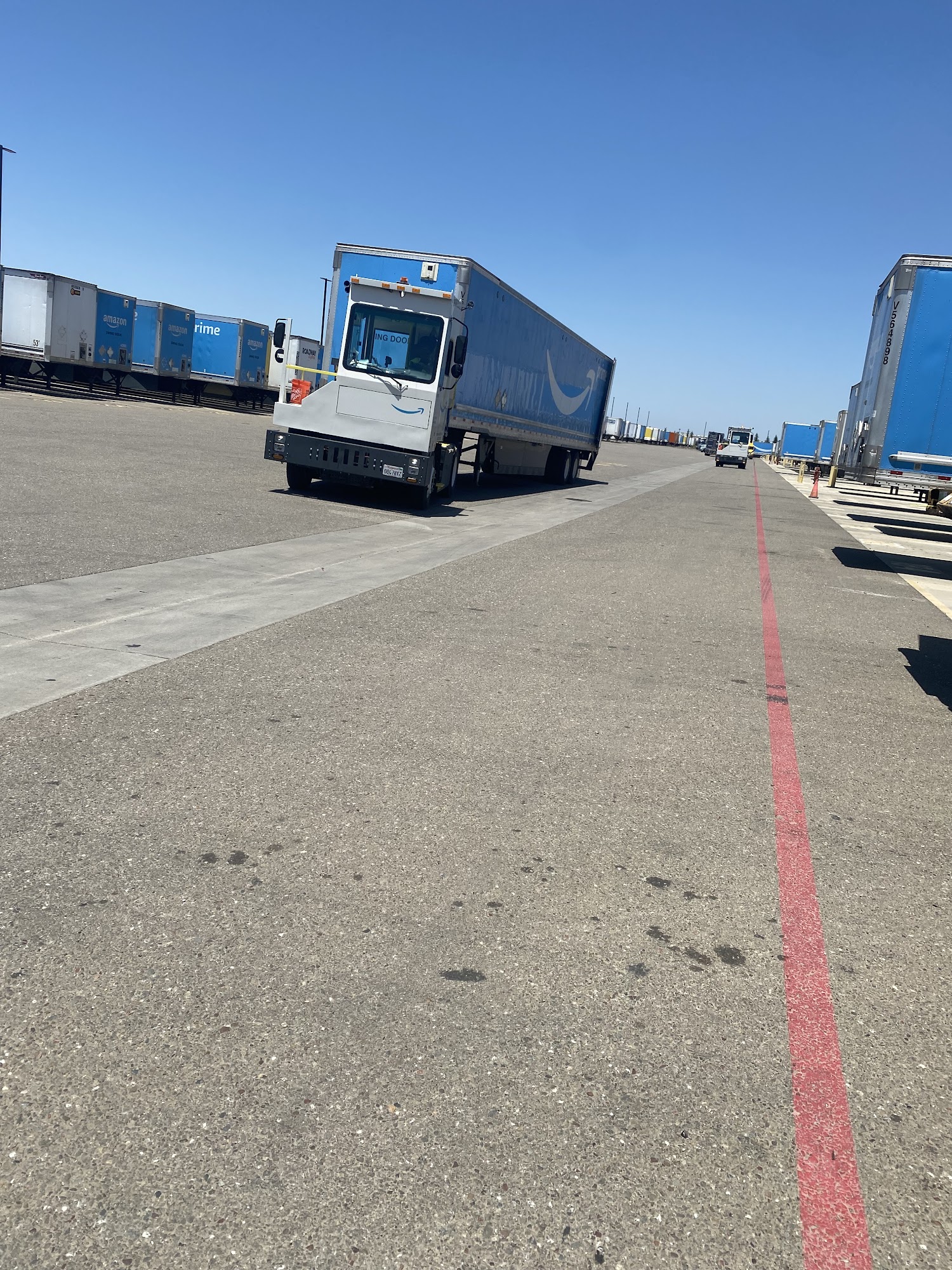 OAK3 AMAZON FULFILLMENT CENTER - Patterson CA - Hours, Directions ...