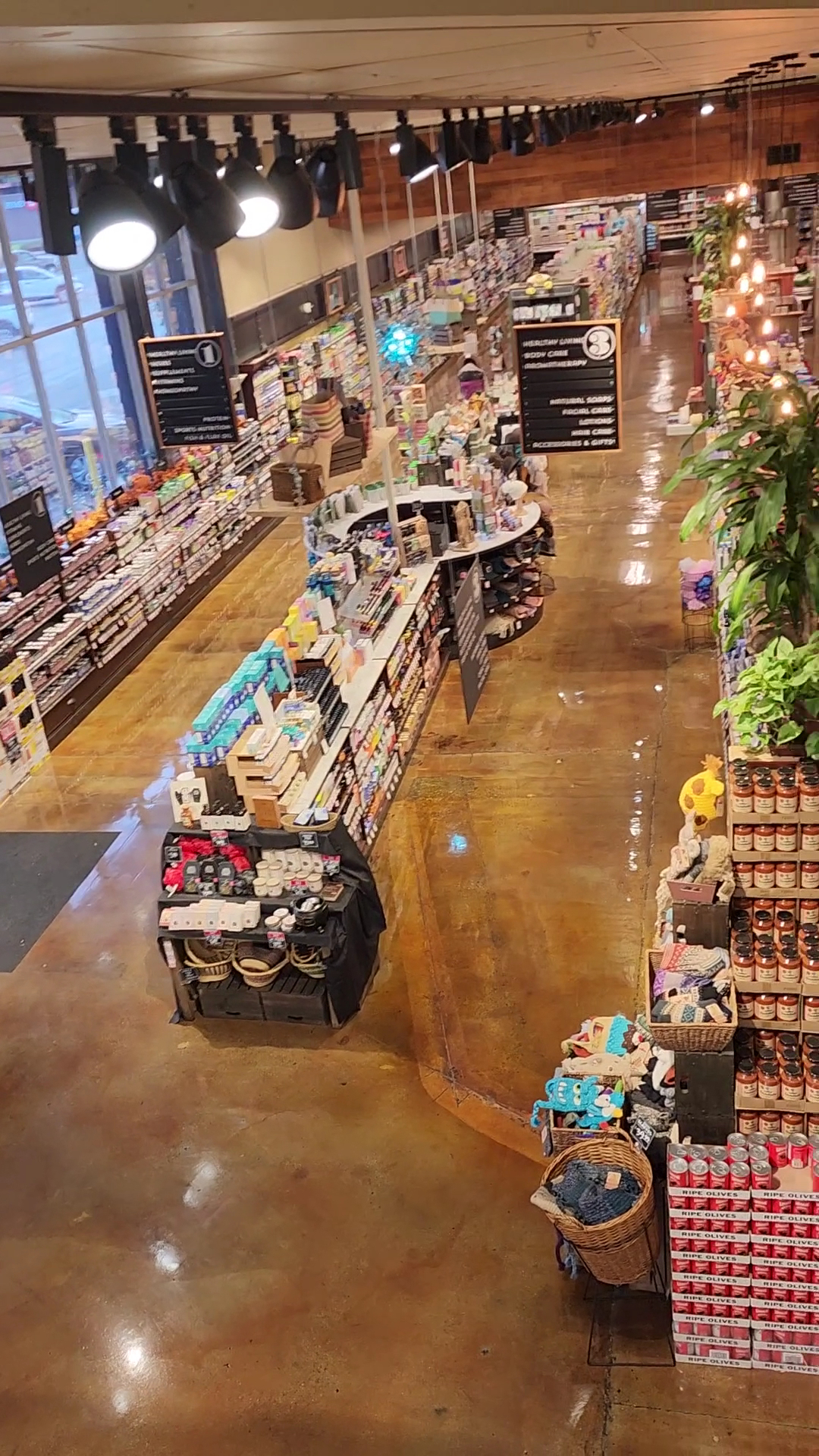 NUGGET MARKETS - Woodland CA - Hours, Directions, Reviews - Loc8NearMe