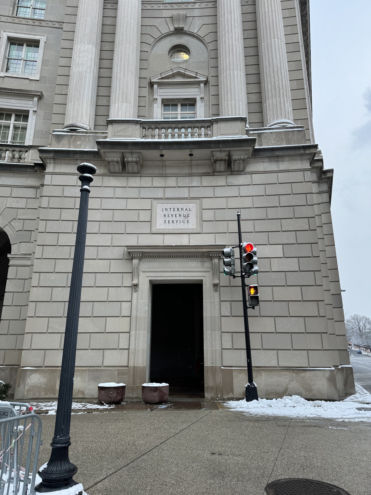 DC0022 - 1111 Constitution Ave. NW, Washington DC - Hours, Directions ...