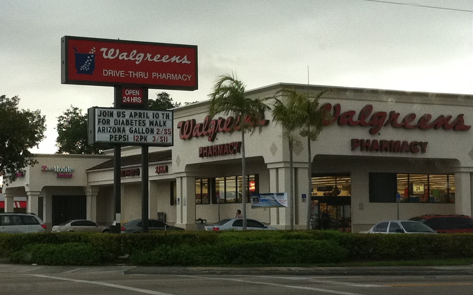 WALGREENS - 400 Hialeah Dr, Hialeah FL - Hours, Directions, Reviews ...