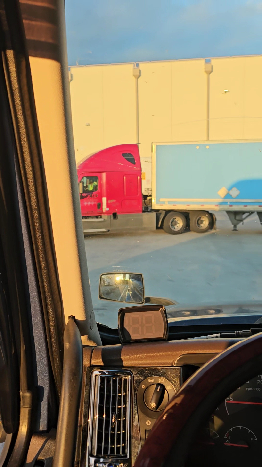 AMAZON FULFILLMENT CENTER MCO1 - Orlando FL - Hours, Directions ...