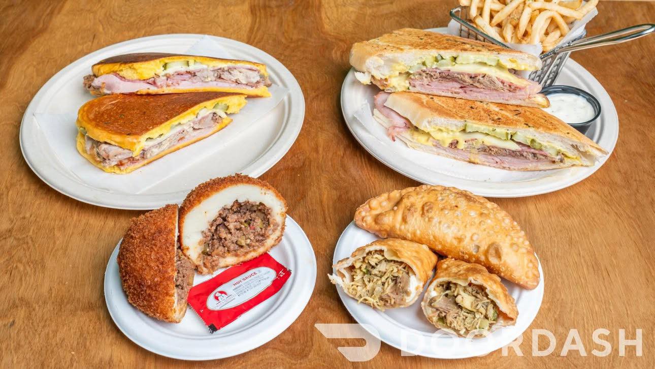 Coco's at 40th Street Restaurant, Tampa - Menu, Reviews (61), Photos ...