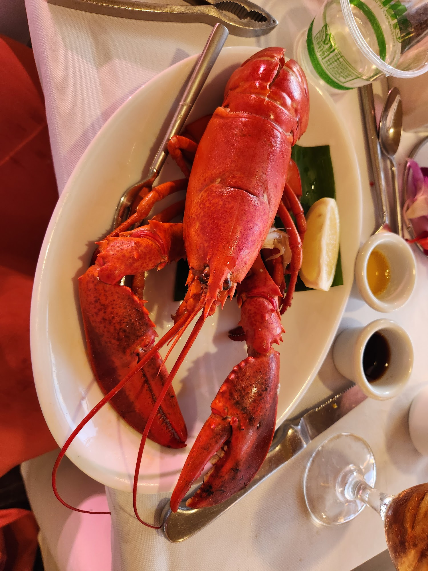 PACIFIC GUARDIAN CENTER MAUKA TOWER - Honolulu HI - Hours, Directions ...