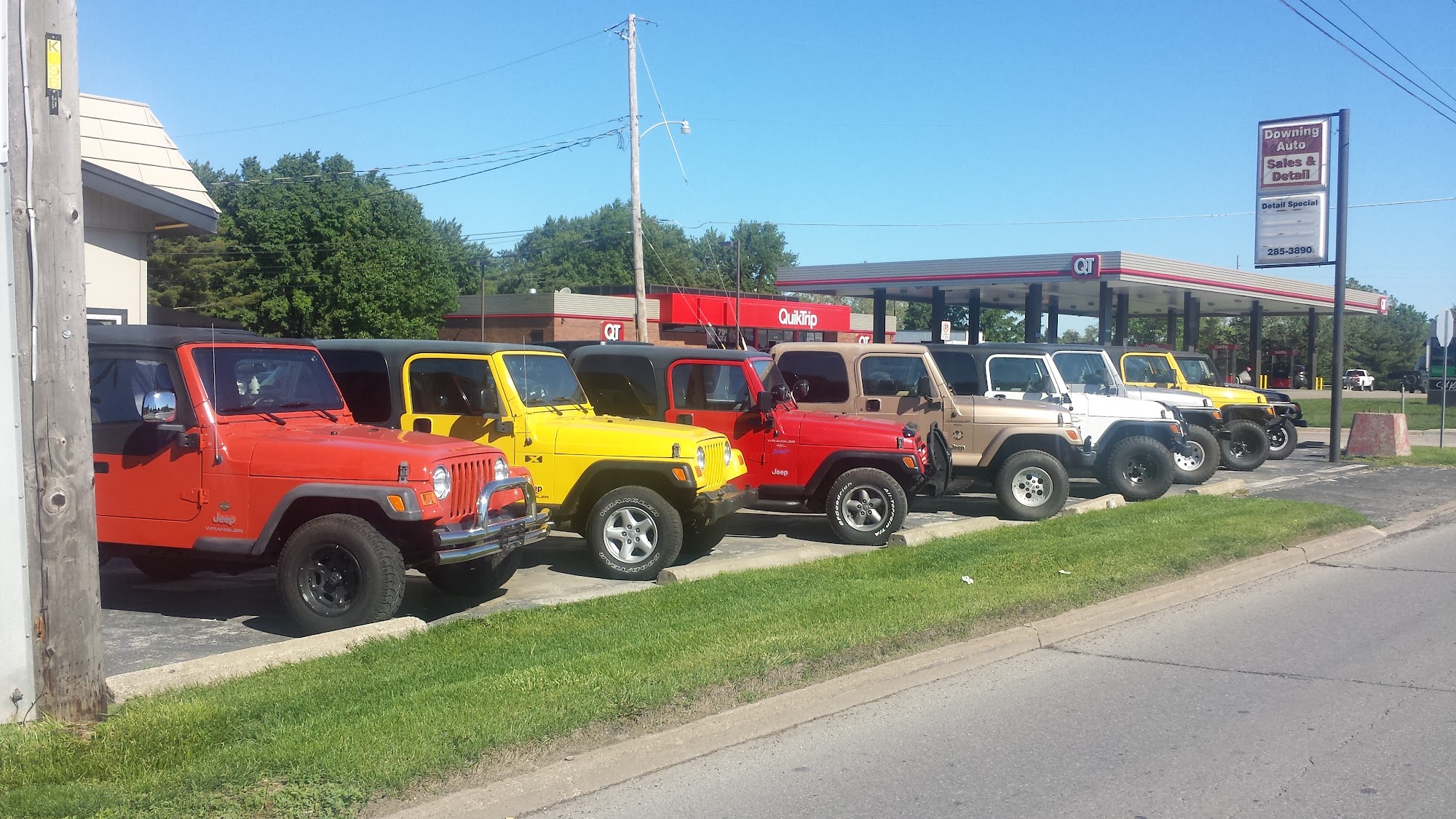 DOWNING AUTO SALES - Des Moines IA - Hours, Directions, Reviews ...