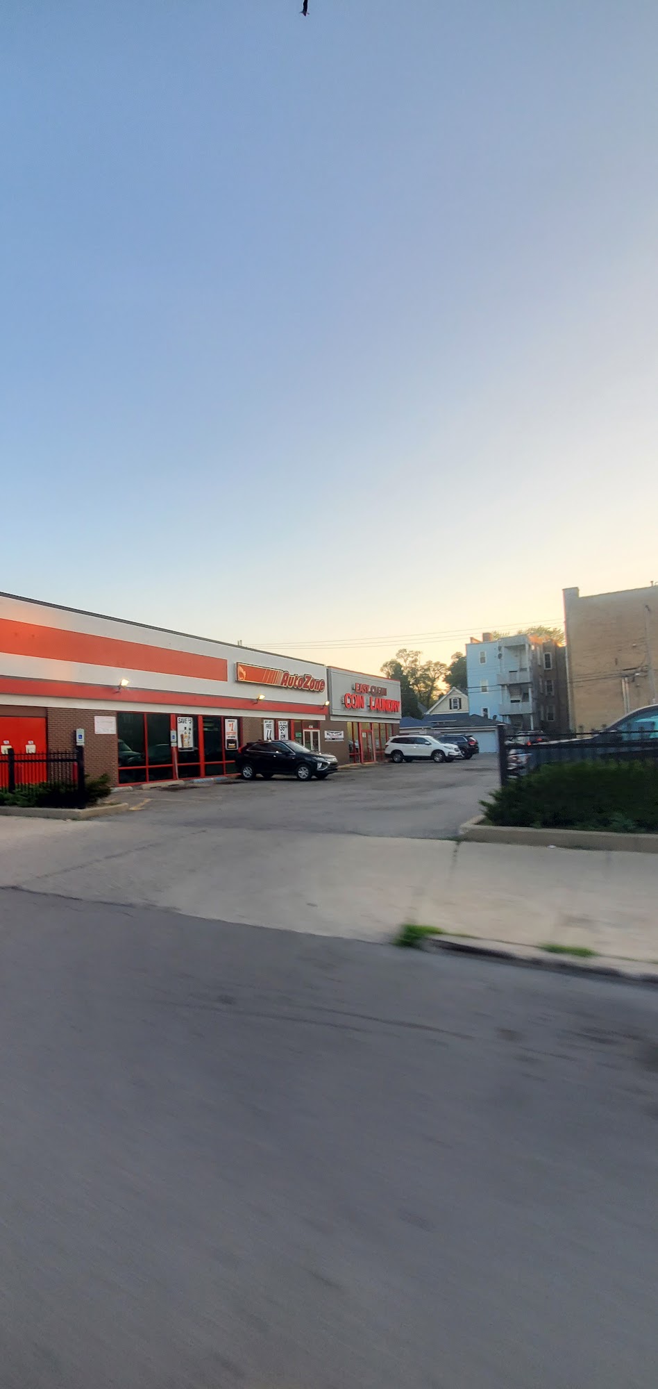 AUTOZONE AUTO PARTS - 4246 N Kedzie Ave, Chicago IL - Hours, Directions ...