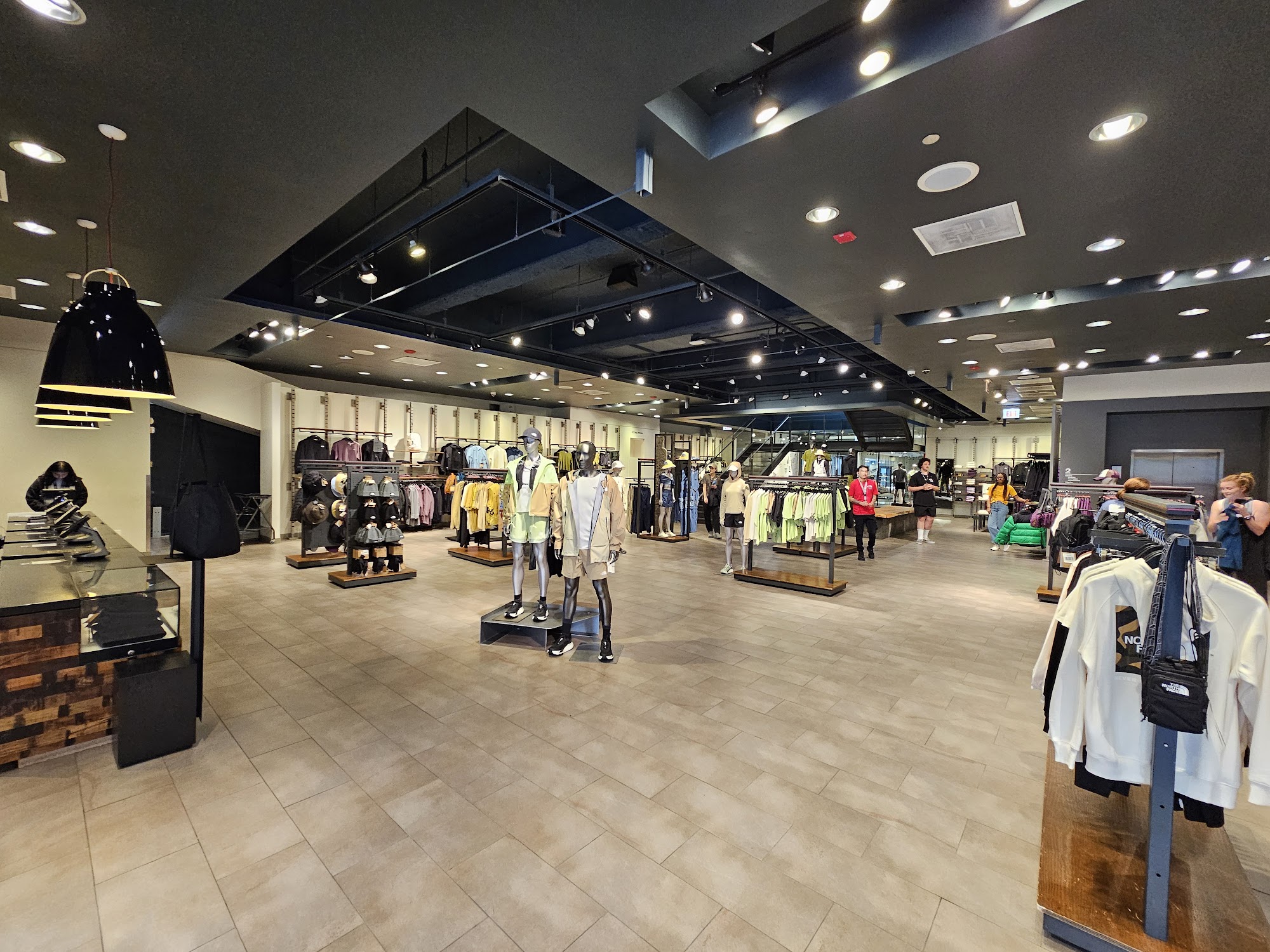 THE NORTH FACE CHICAGO - 875 N Michigan Ave Spc 104, Chicago IL - Hours ...