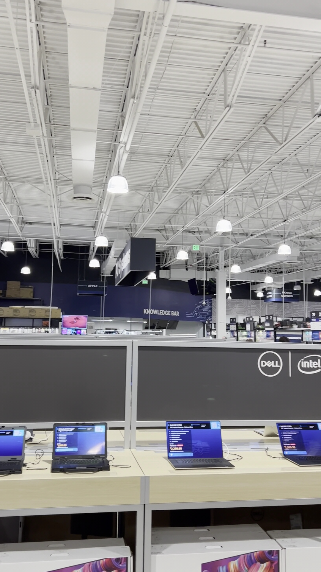 MICRO CENTER - Indianapolis IN - Hours, Directions, Reviews - Loc8NearMe