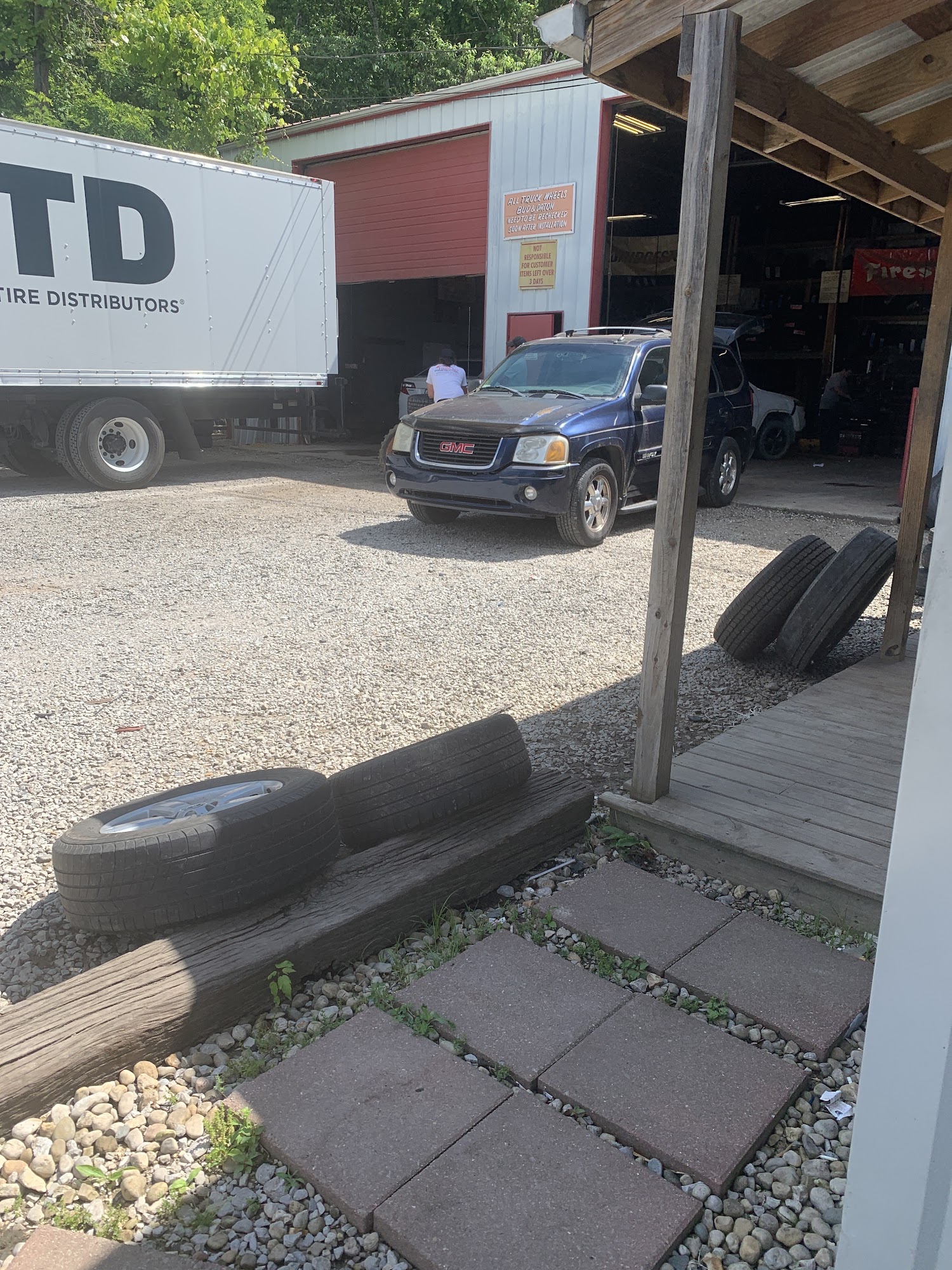 LESLIE'S TIRE - Somerset KY - Hours, Directions, Reviews - Loc8NearMe