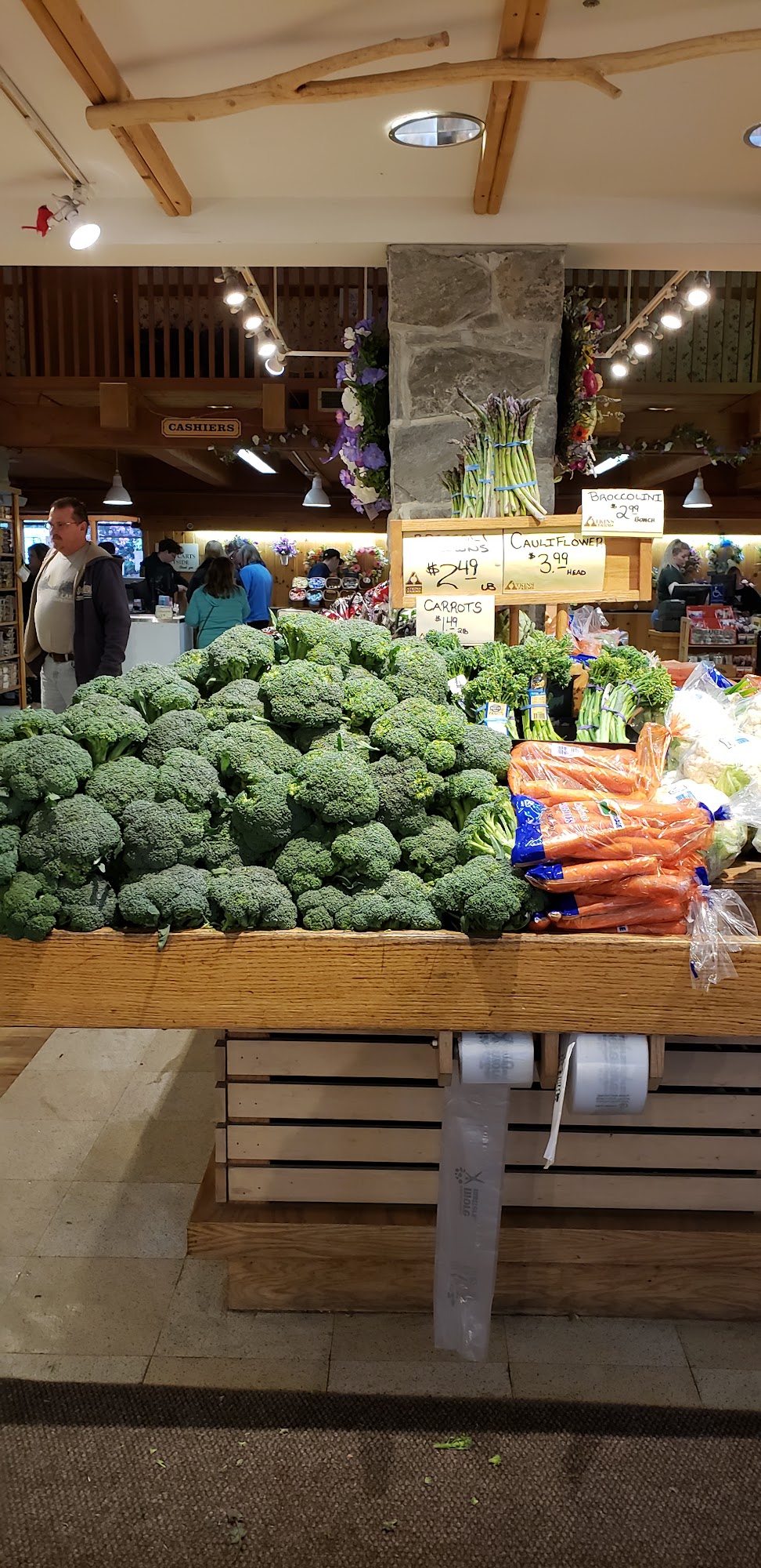 ATKINS FARMS COUNTRY MARKET - Amherst MA - Hours, Directions, Reviews ...