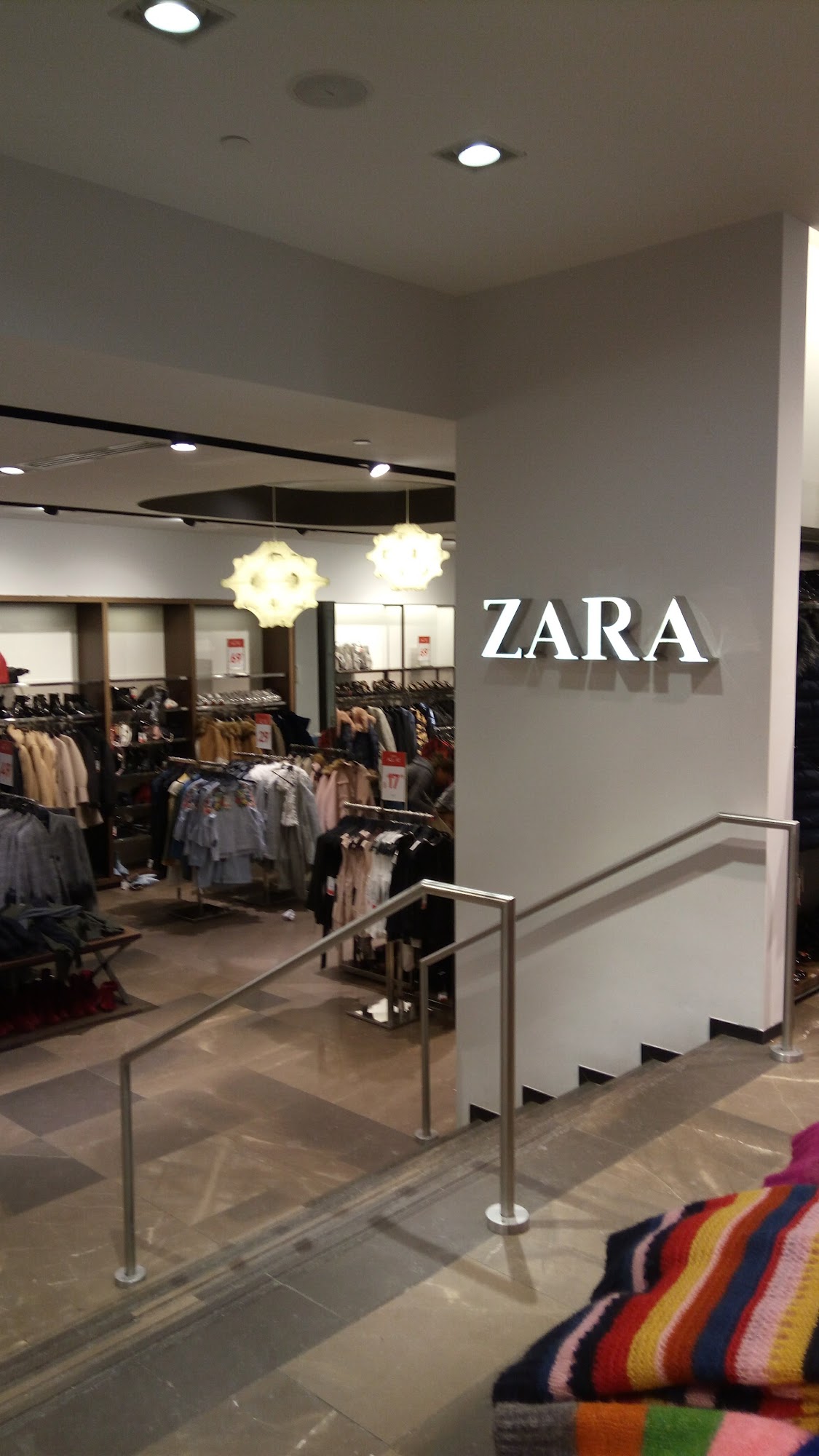 ZARA - Newbury St #212-214, Boston MA - Hours, Directions, Reviews ...
