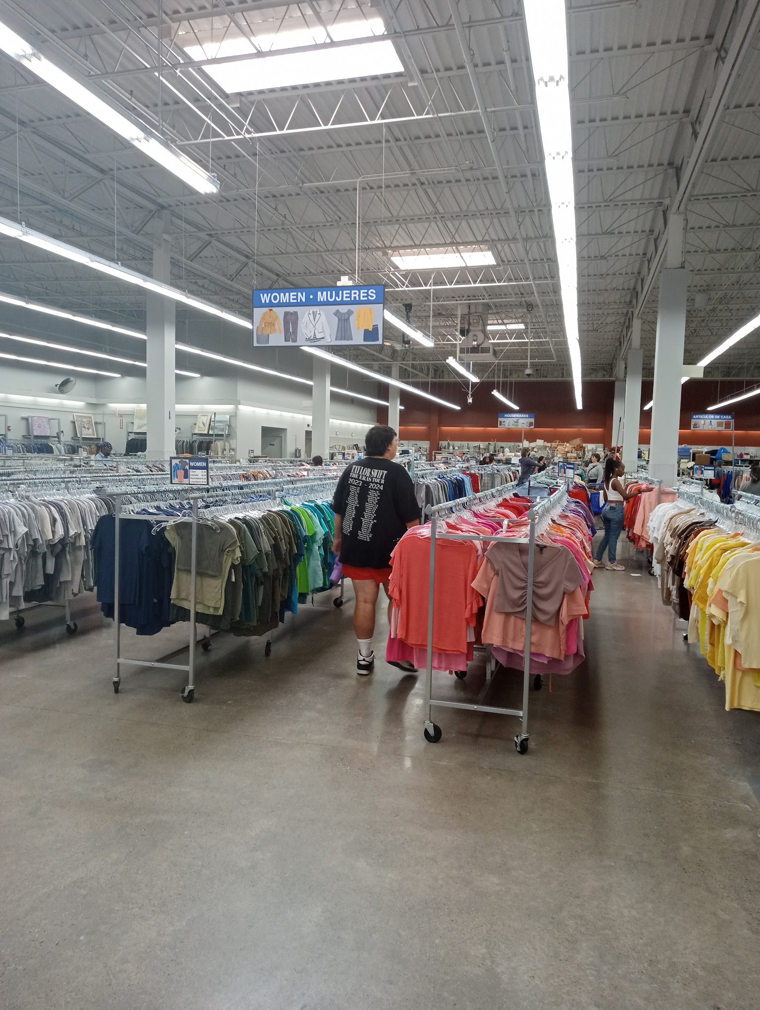 MORGAN MEMORIAL GOODWILL INDUSTRIES - Boston MA - Hours, Directions ...