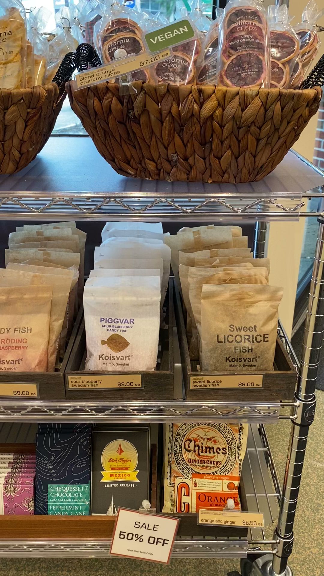FASTACHI - Watertown MA - Hours, Directions, Reviews - Loc8NearMe