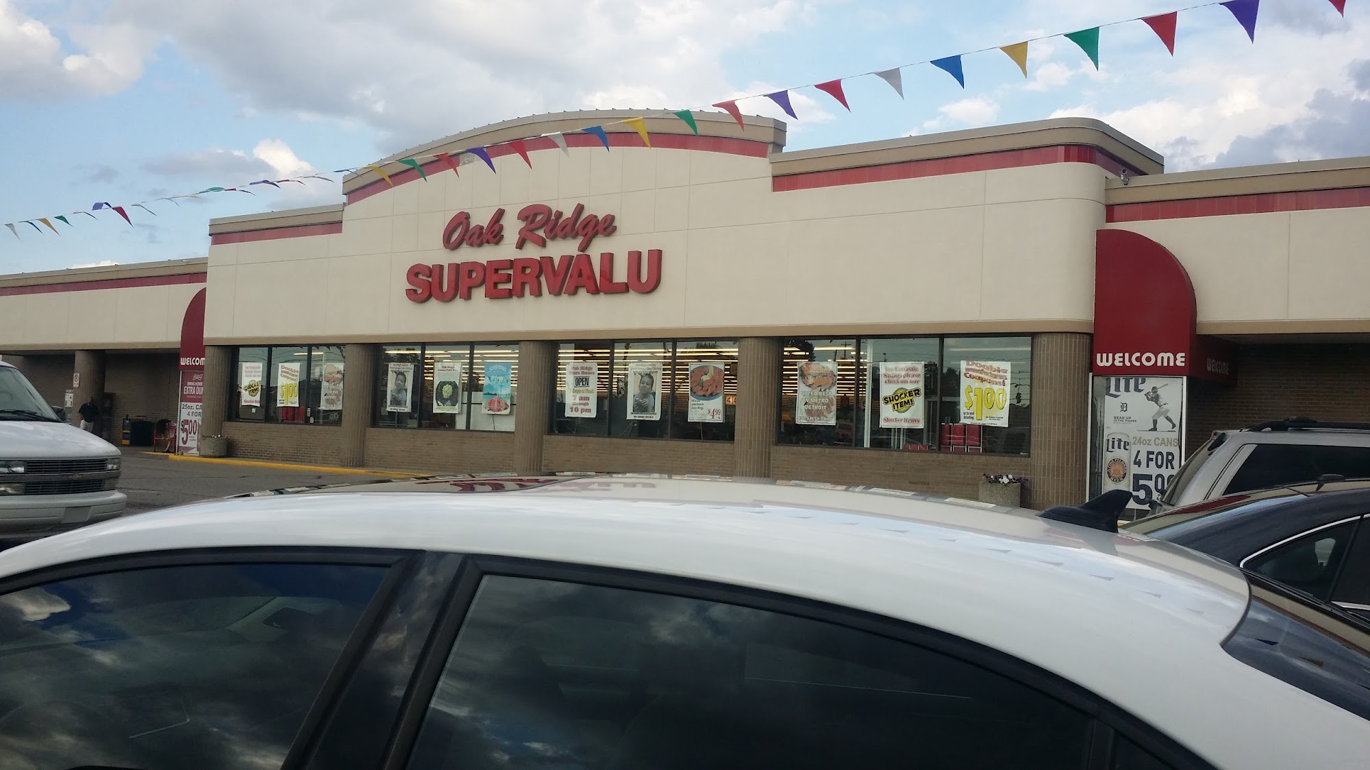 OAKRIDGE SUPERMARKET - Fraser MI - Hours, Directions, Reviews - Loc8NearMe