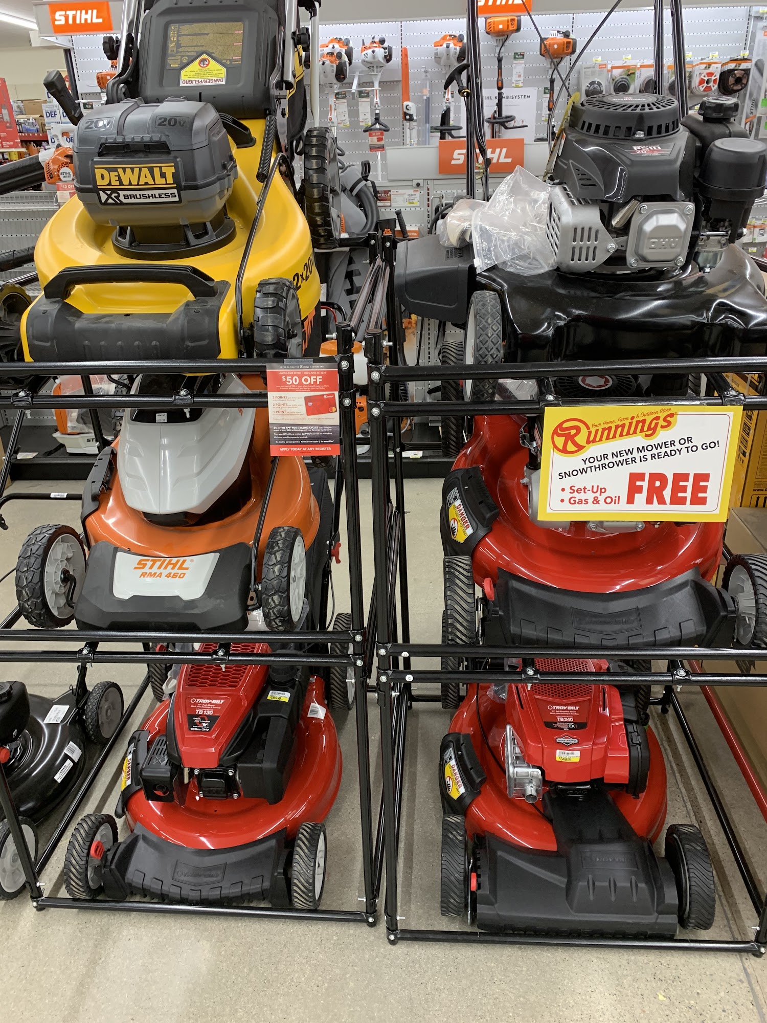 RUNNINGS - Marshall MN - Hours, Directions, Reviews - Loc8NearMe