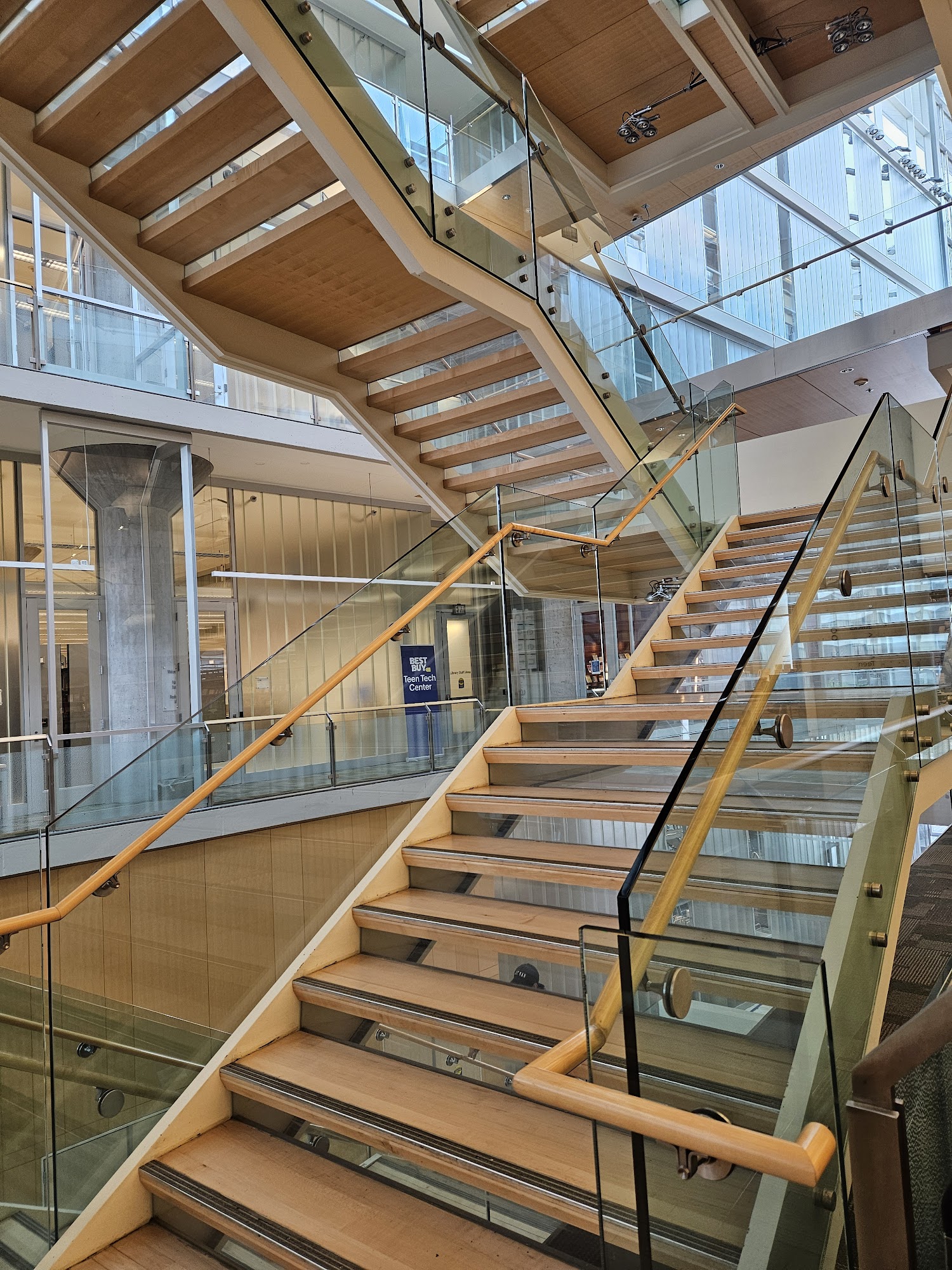 MINNEAPOLIS CENTRAL LIBRARY - Minneapolis MN - Hours, Directions ...