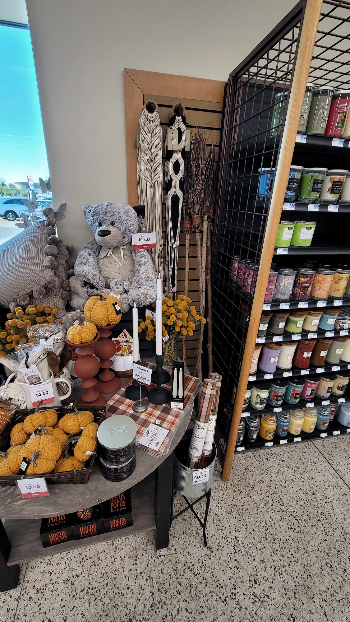 HY-VEE GROCERY STORE - 500 37th St NW, Rochester MN - Hours, Directions ...