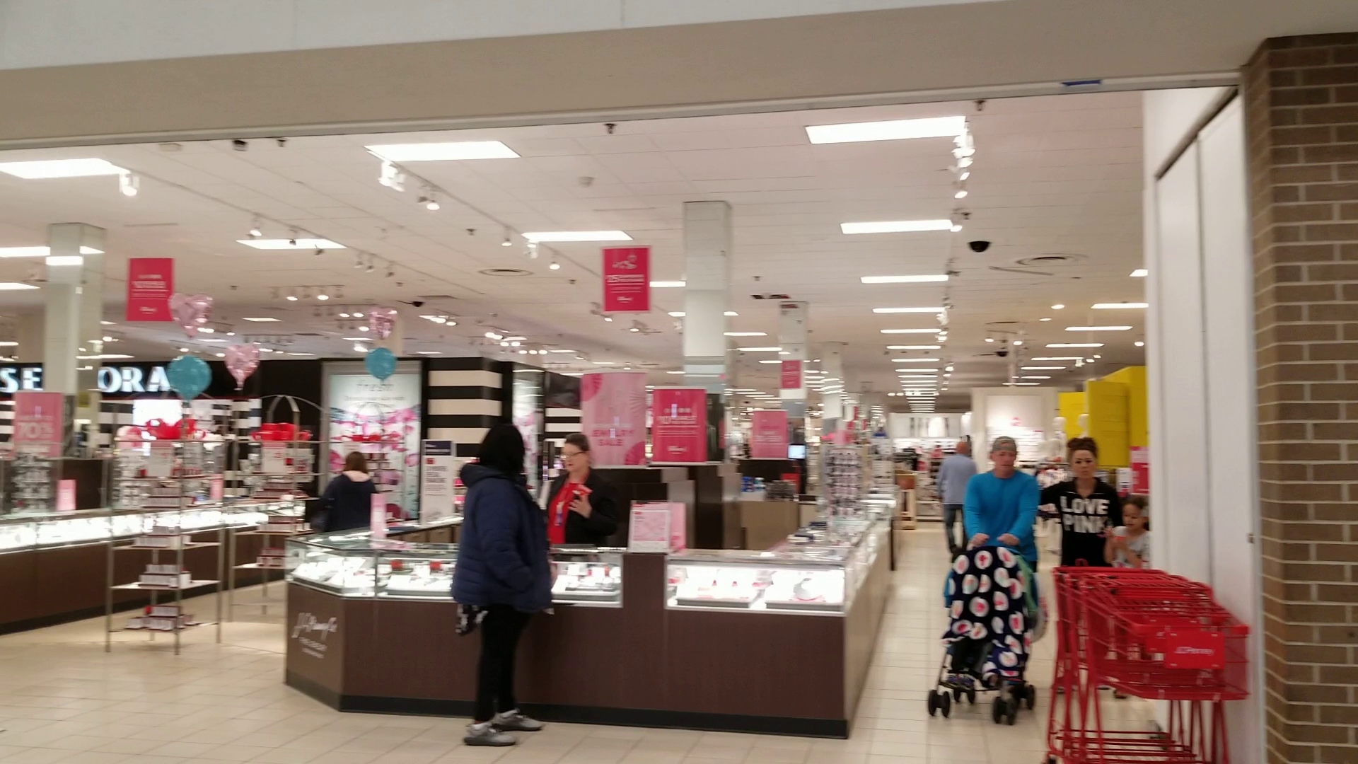 APACHE MALL - Rochester MN - Hours, Directions, Reviews - Loc8NearMe