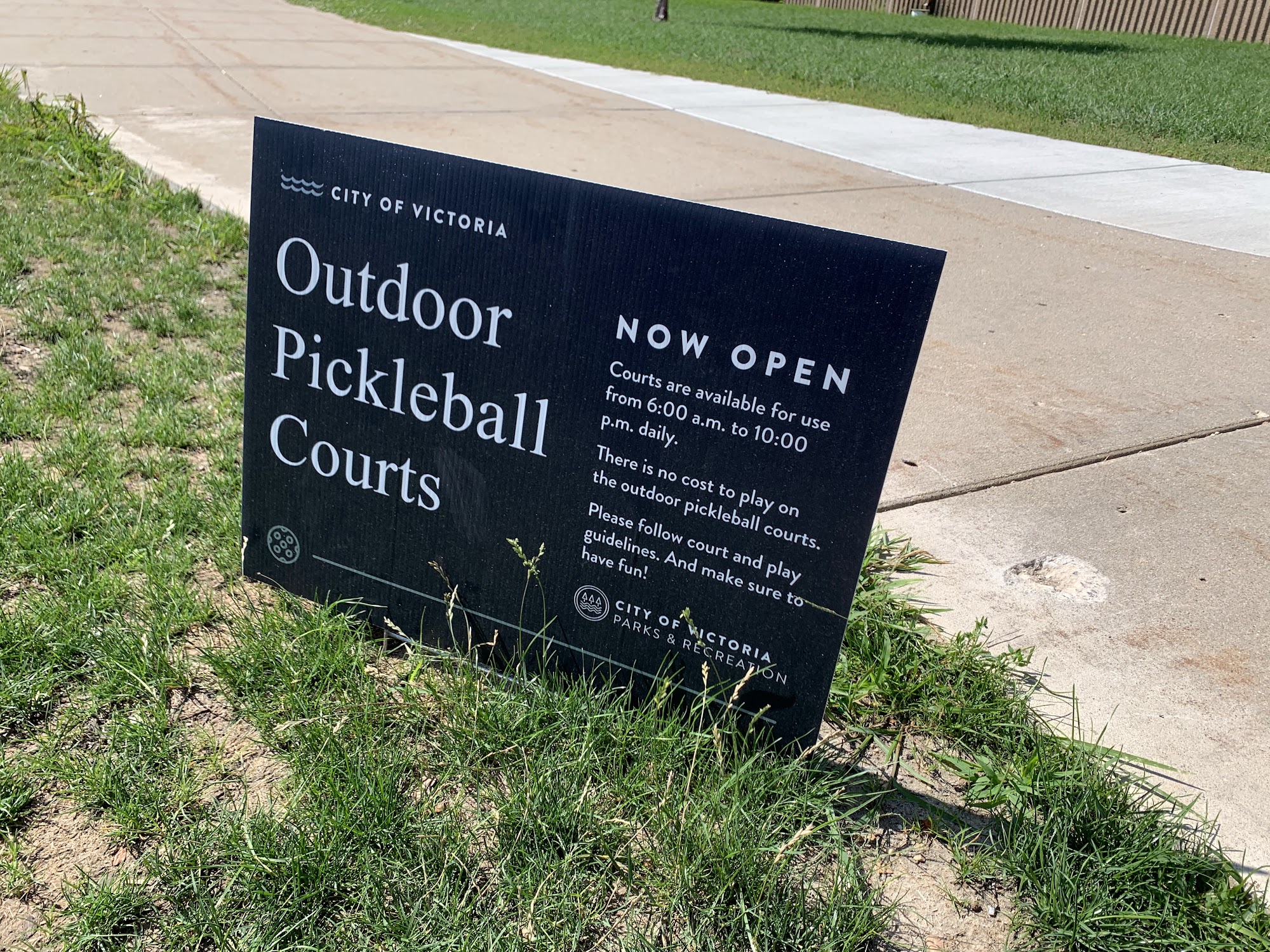 VICTORIA RECREATION CENTER - Victoria MN - Hours, Directions, Reviews ...