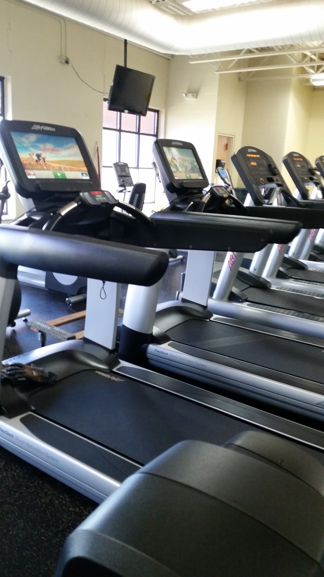 VICTORIA RECREATION CENTER - Victoria MN - Hours, Directions, Reviews ...