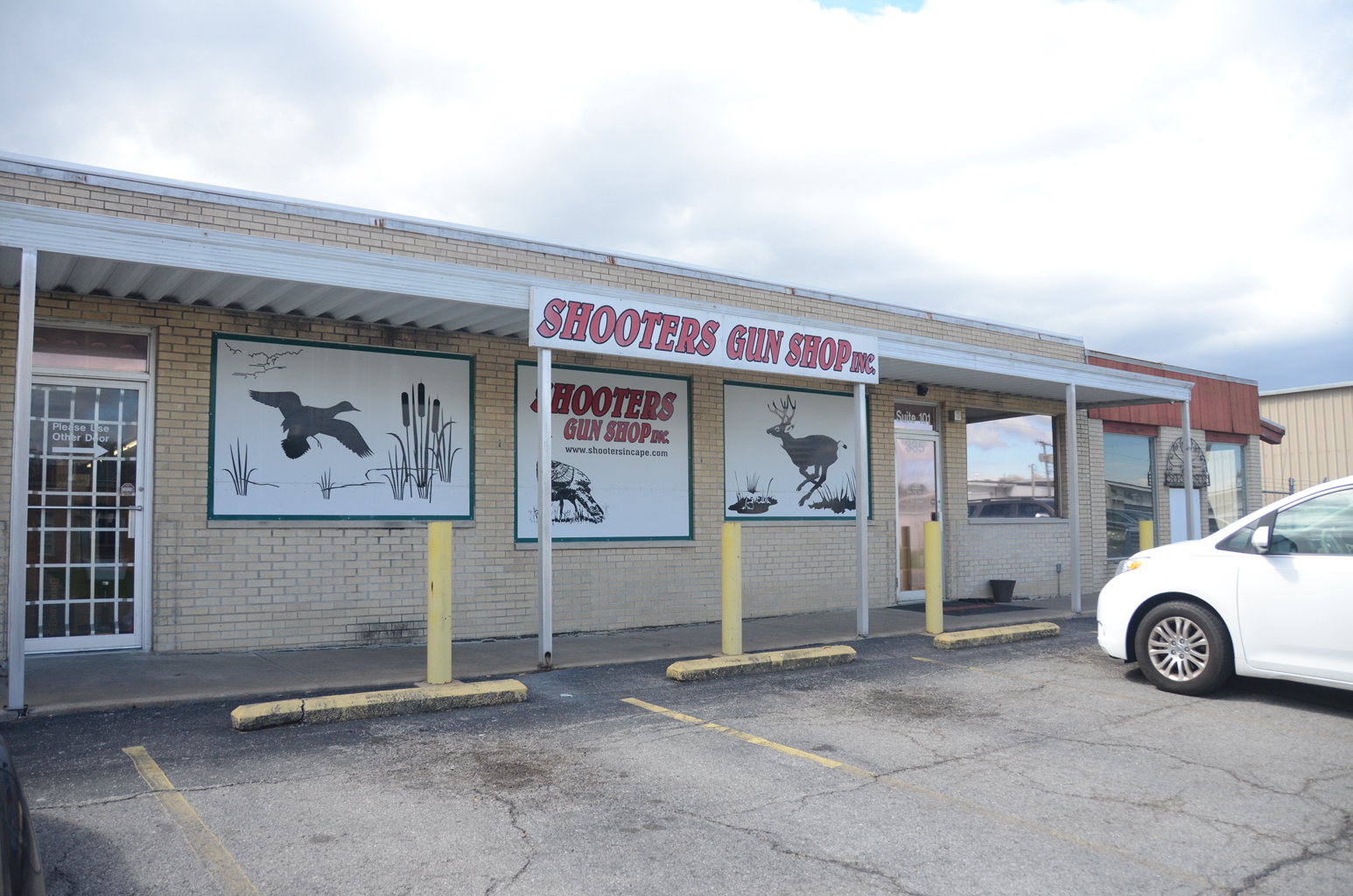 SHOOTERS GUN SHOP INC - Cape Girardeau MO - Hours, Directions, Reviews ...