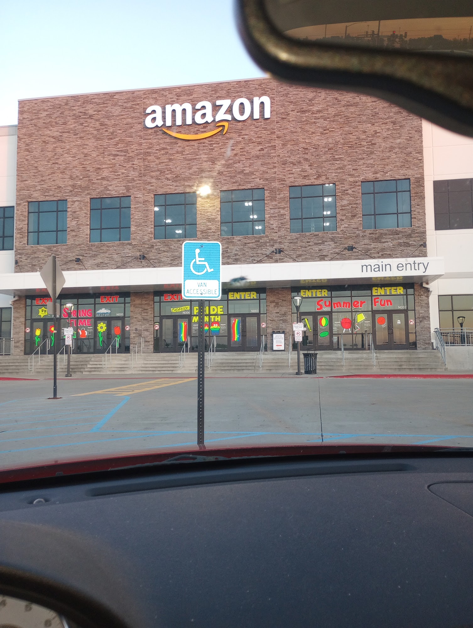 AMAZON FULFILLMENT CENTER STL8 - St. Peters MO - Hours, Directions ...
