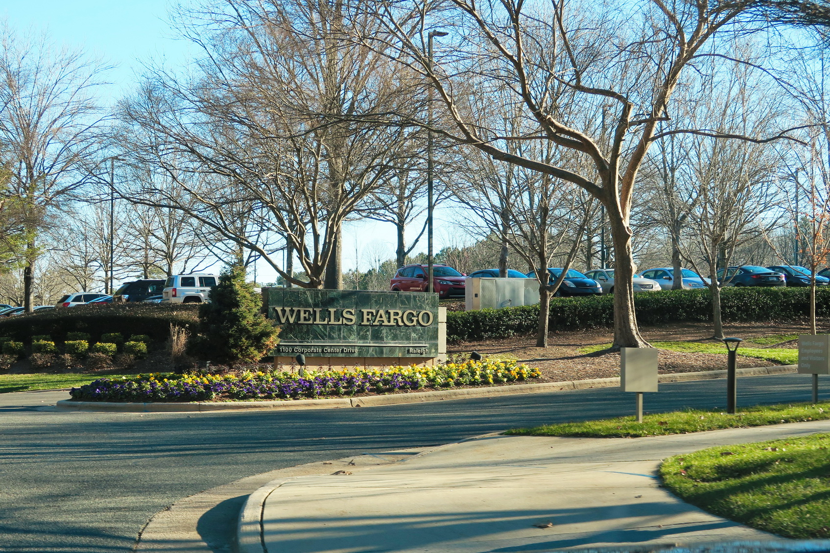 WELLS FARGO CORPORATE - 1100 Corporate Center Dr, Raleigh NC - Hours ...