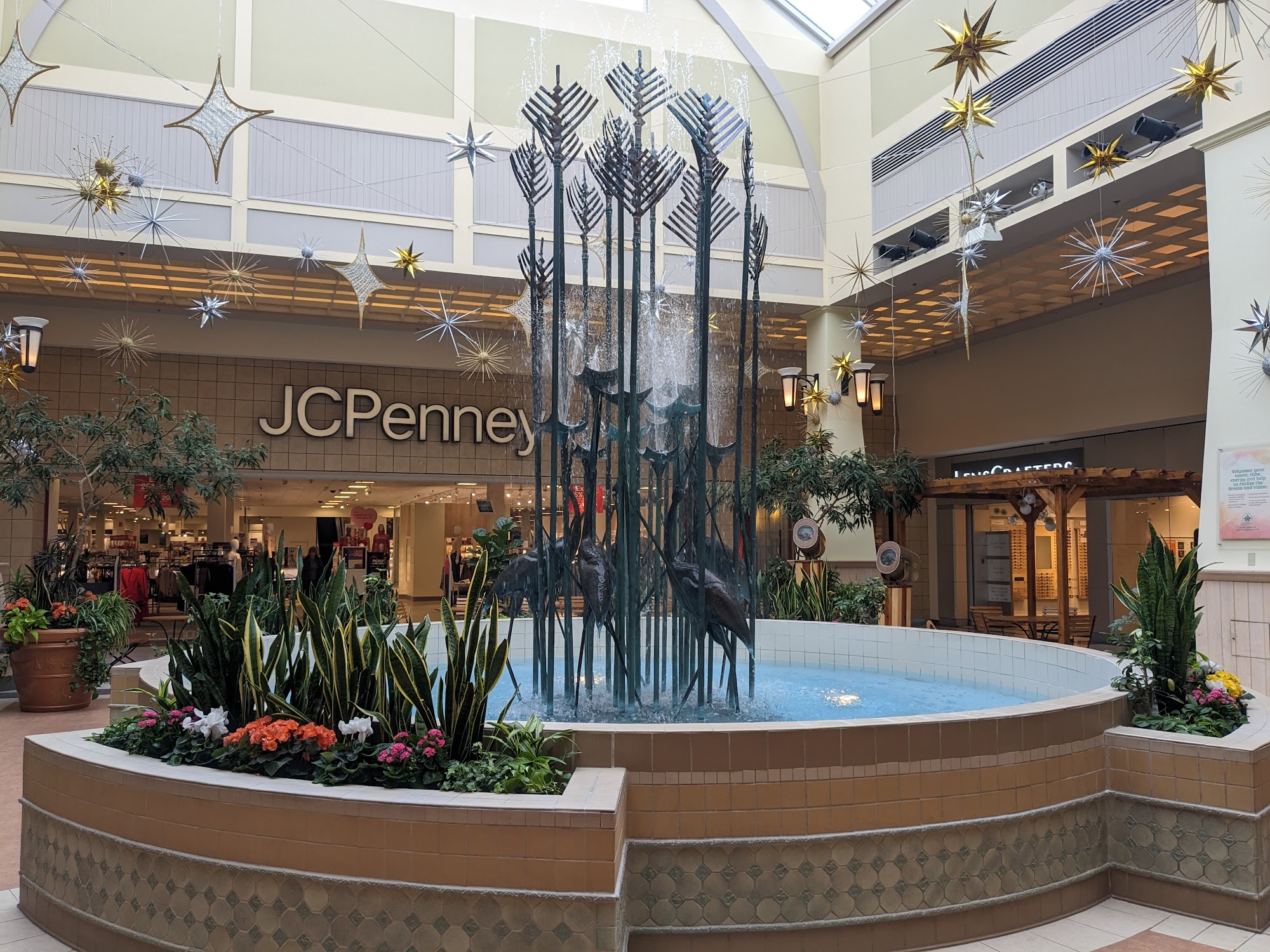 WEST ACRES MALL - Fargo ND - Hours, Directions, Reviews - Loc8NearMe