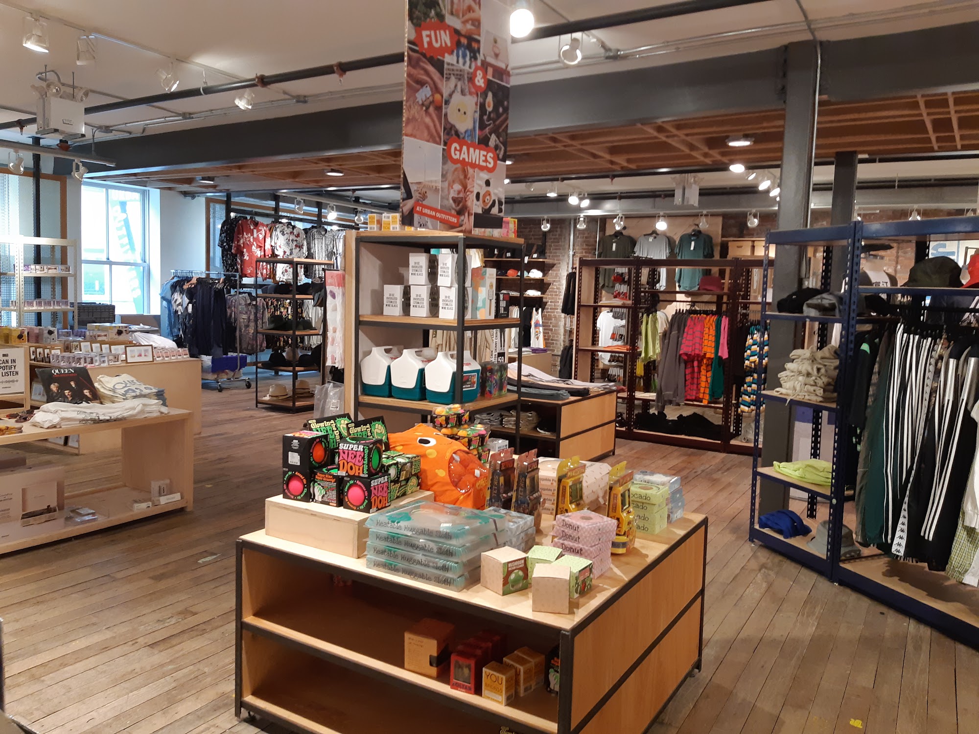 URBAN OUTFITTERS - 1650 Barrington St, Halifax NS - Hours, Directions ...