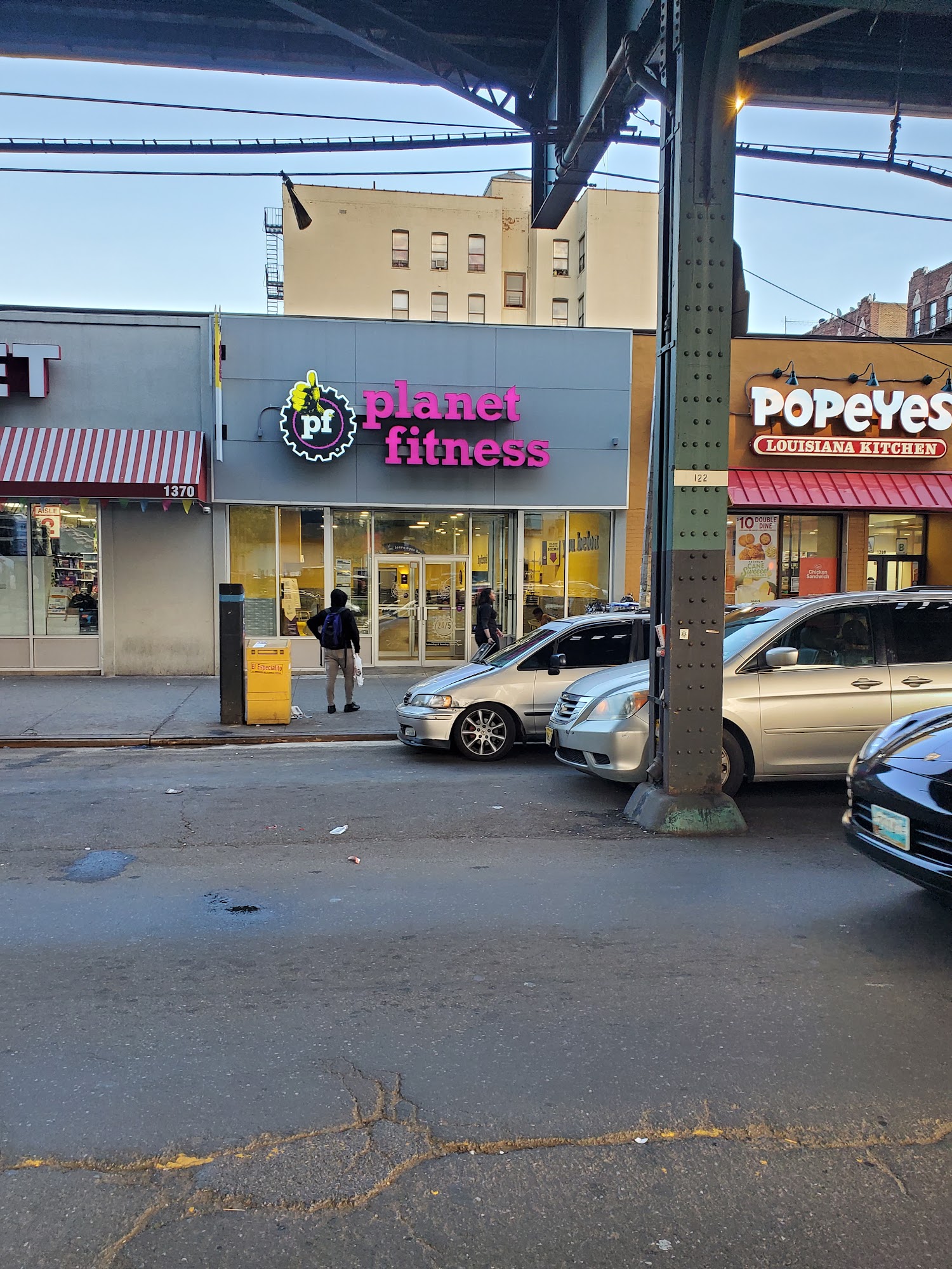 PLANET FITNESS - 1370 Jerome Ave, Bronx NY - Hours, Directions, Reviews ...