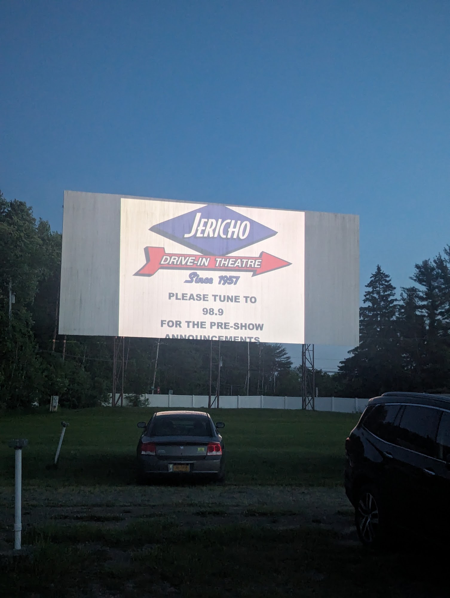 JERICHO DRIVE-IN - Glenmont NY - Hours, Directions, Reviews - Loc8NearMe