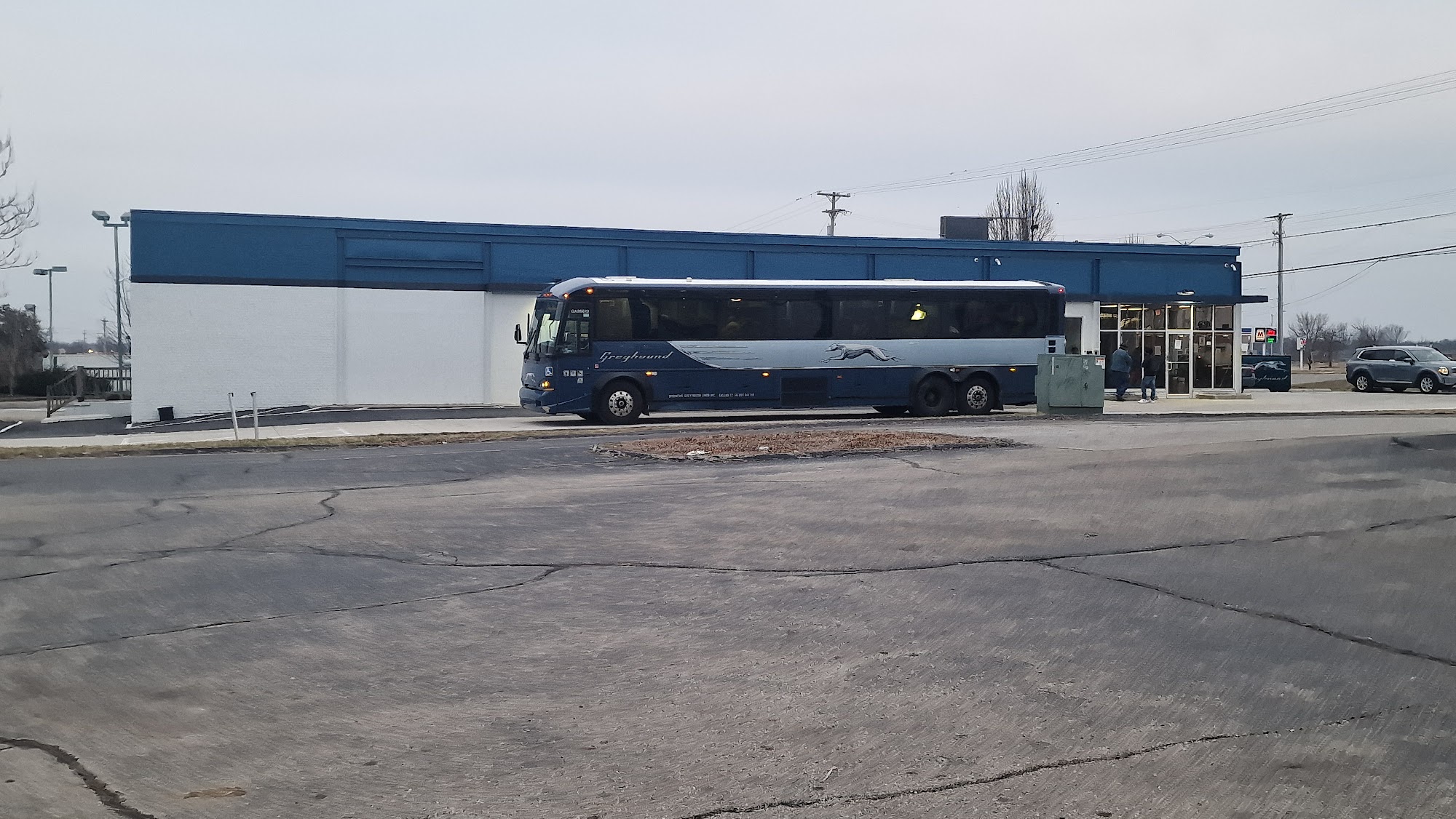 GREYHOUND: BUS STATION - TROTWOOD - Dayton OH - Hours, Directions ...