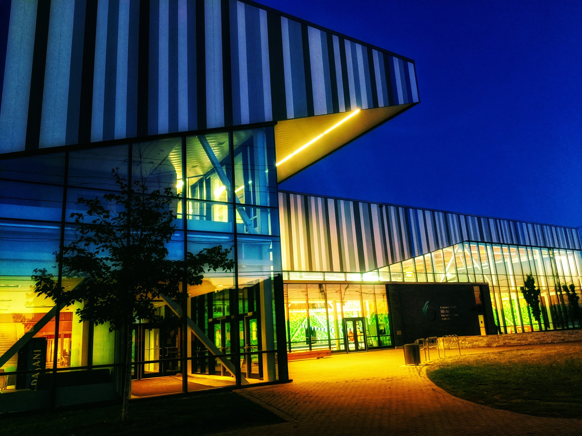 MINTO RECREATION COMPLEX - BARRHAVEN - Nepean ON - Hours, Directions ...