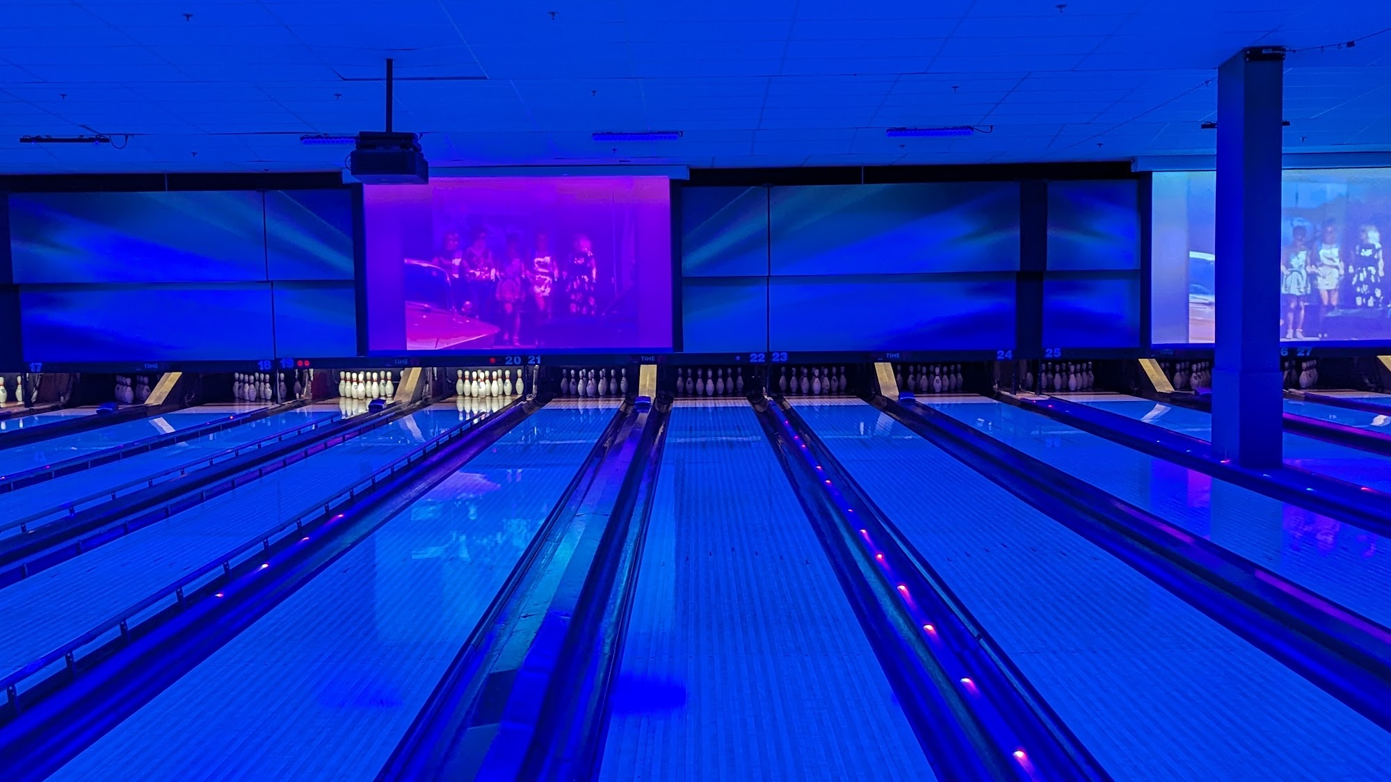 PLAYTIME BOWL & ENTERTAINMENT - North York ON - Hours, Directions ...