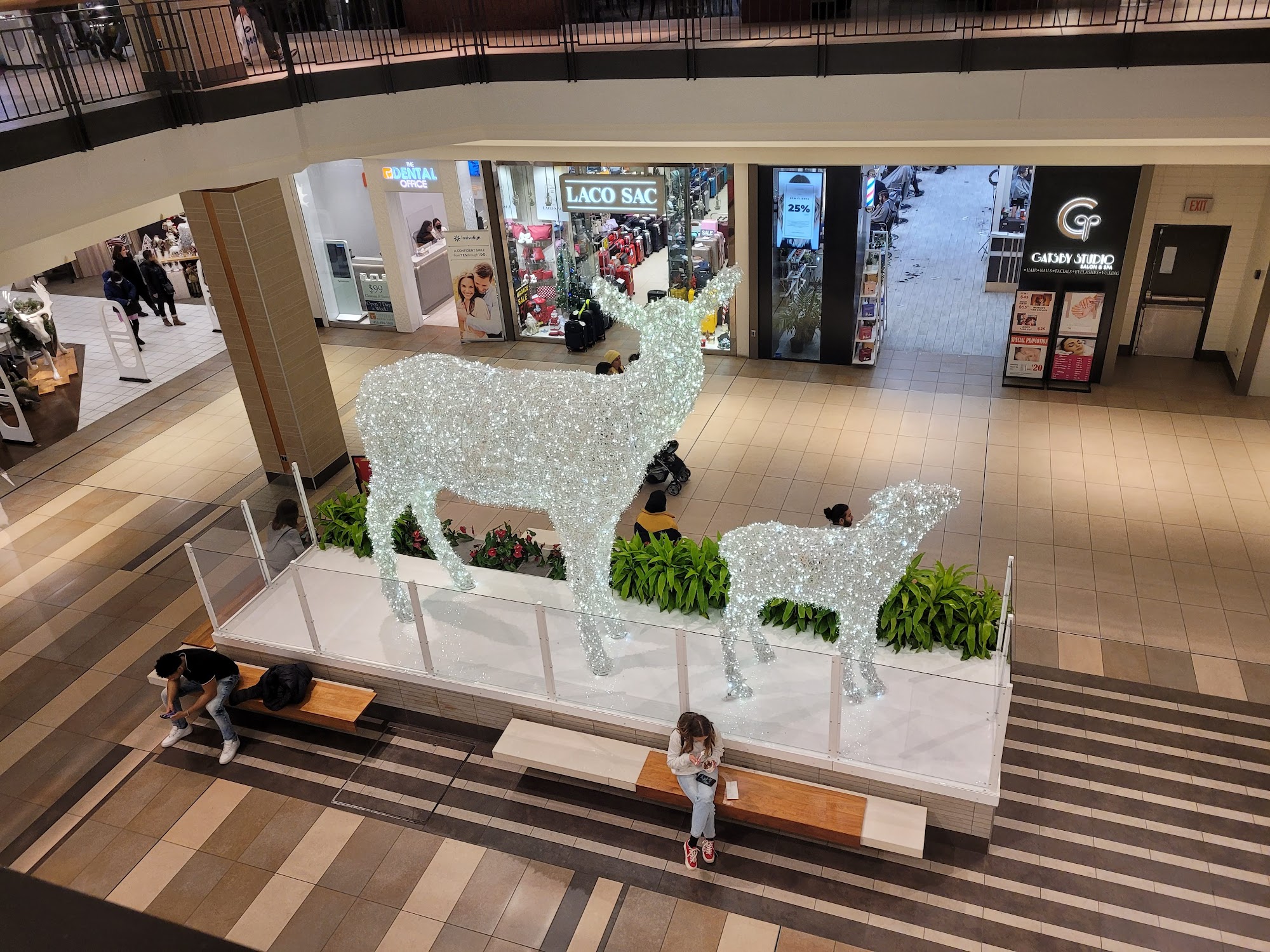 CF FAIRVIEW MALL - Toronto ON - Hours, Directions, Reviews - Loc8NearMe