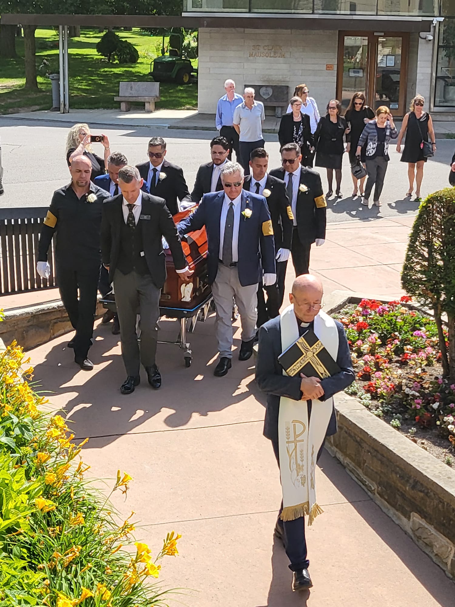 VESCIO FUNERAL HOMES INC - York ON - Hours, Directions, Reviews ...