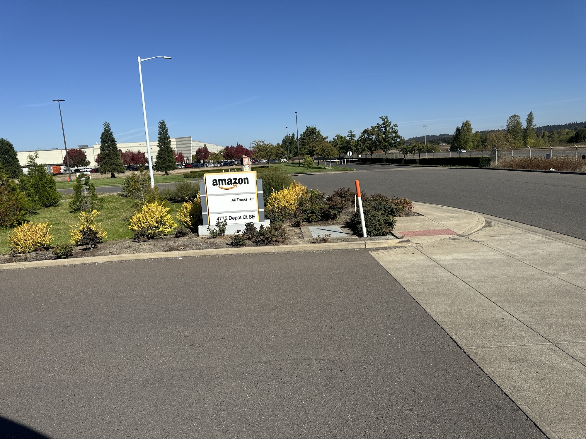 AMAZON FULFILLMENT CENTER - PDX7 - Salem OR - Hours, Directions ...